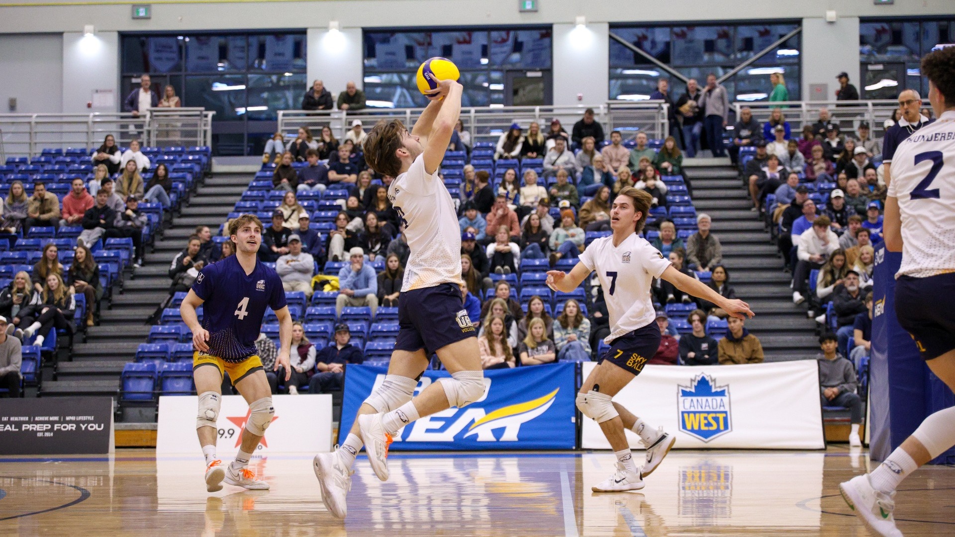 'Birds beat Heat for fifth straight win - University of British ...