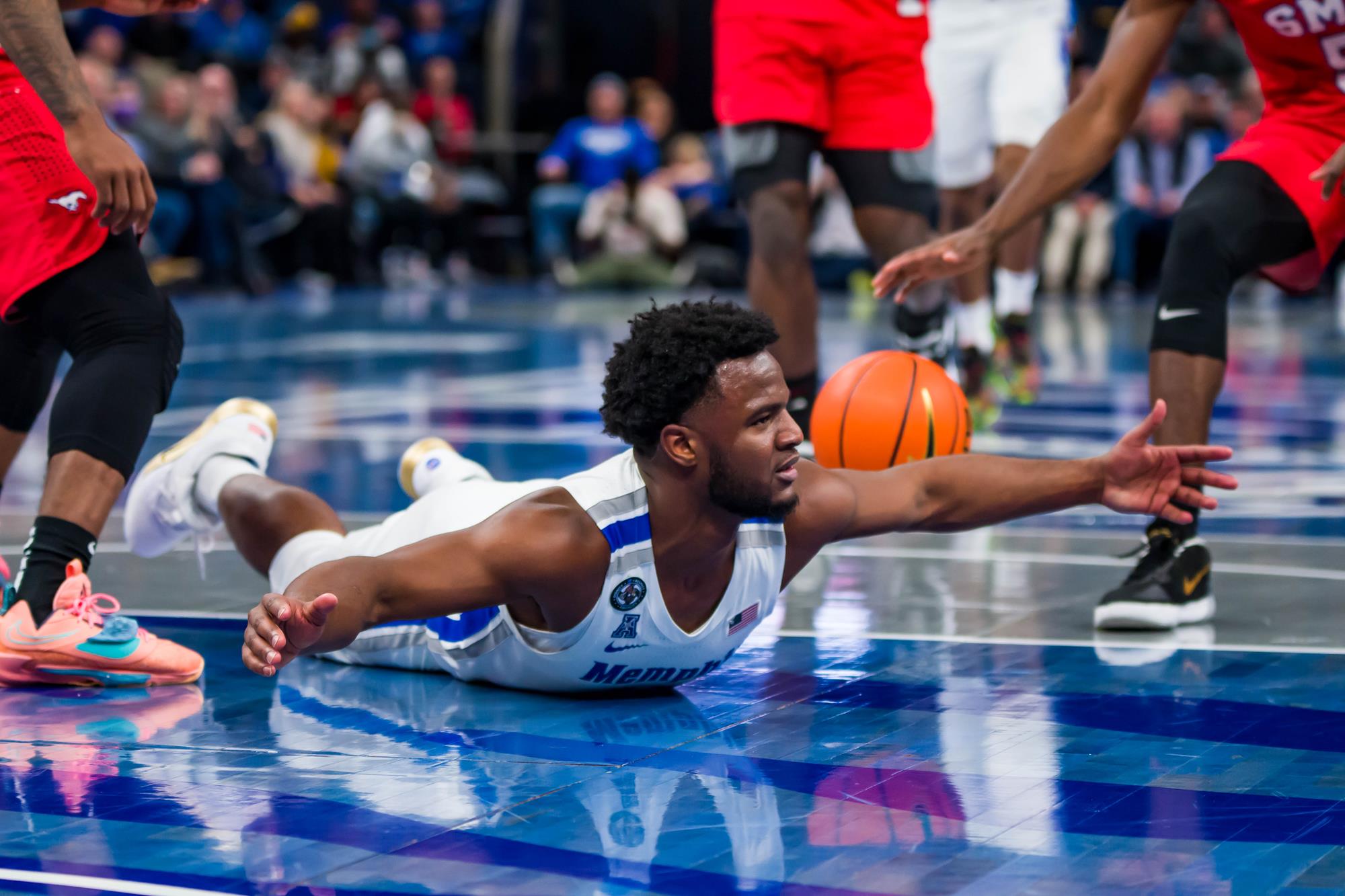 Alex Lomax - 2022-23 - Men's Basketball - University of Memphis Athletics