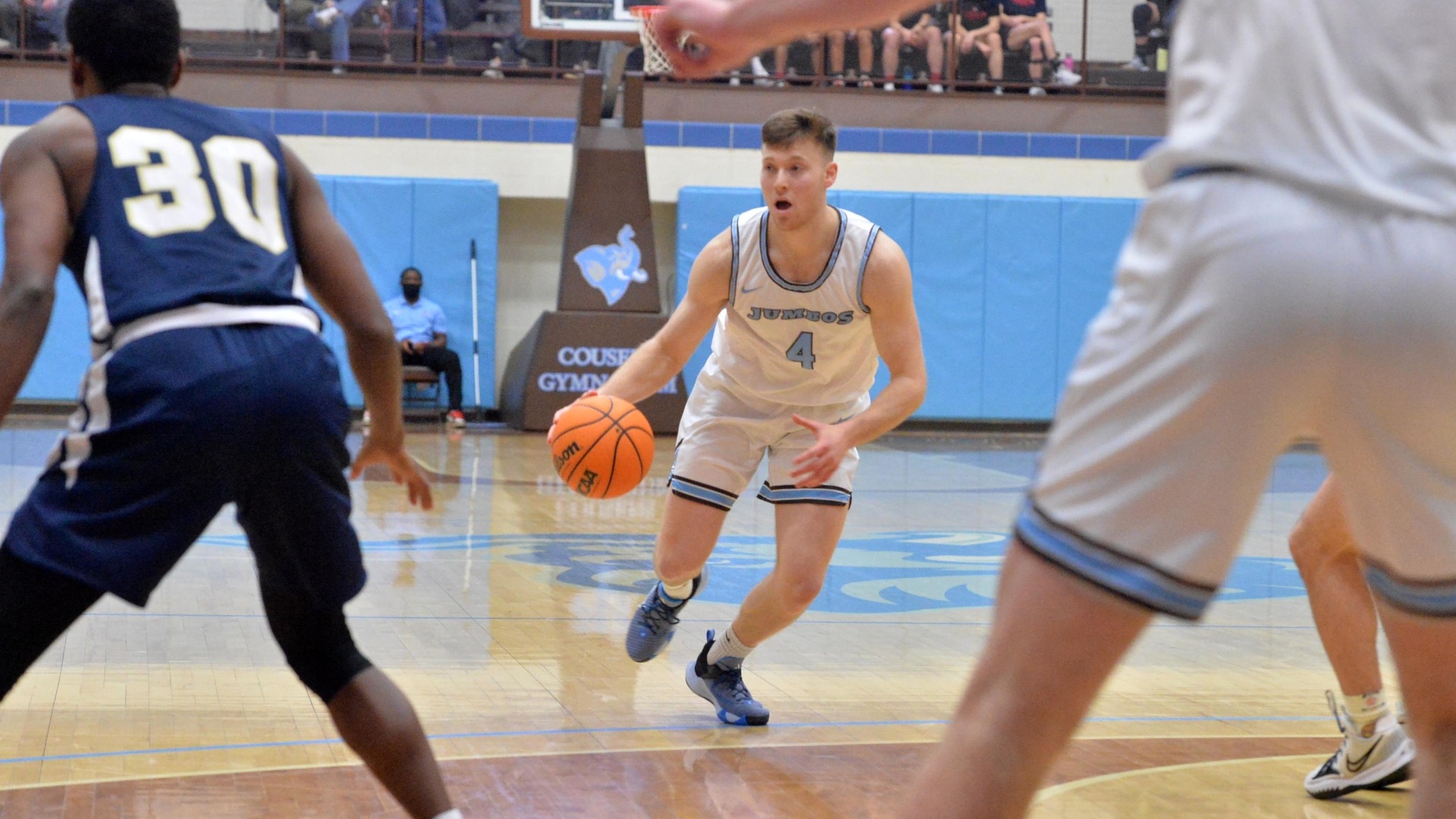 Men's Basketball Pulls Out OT Win at Emerson in Opener - Tufts University