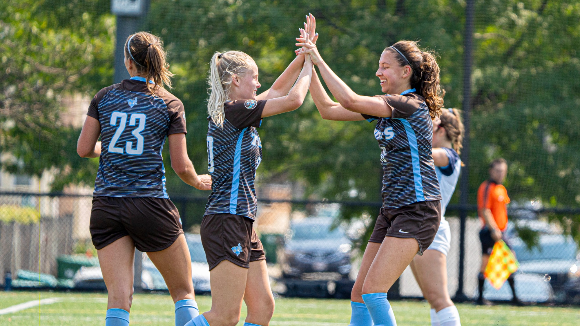 Duncan's Two Goals Lead Women's Soccer to 4-0 Victory over Connecticut College - Tufts University