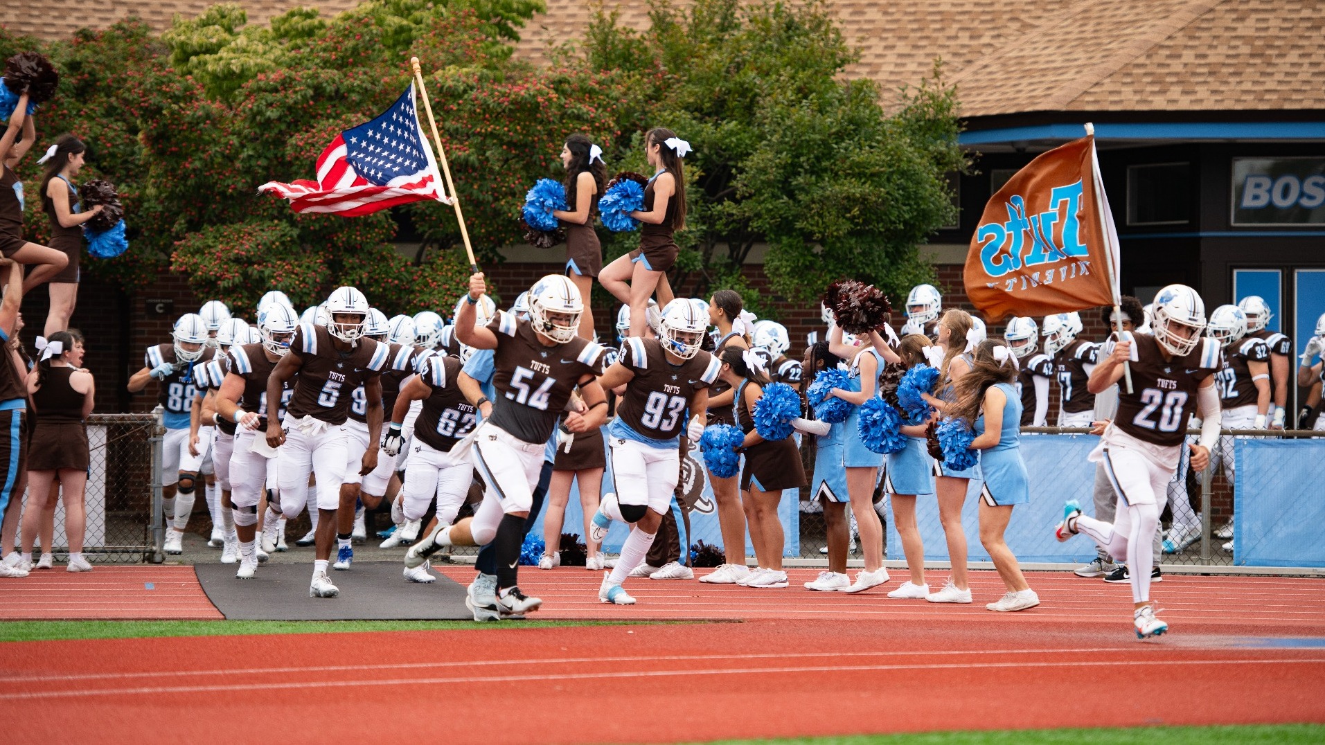 Tufts Football Heads To Maine To Battle Bowdoin Saturday - Tufts University