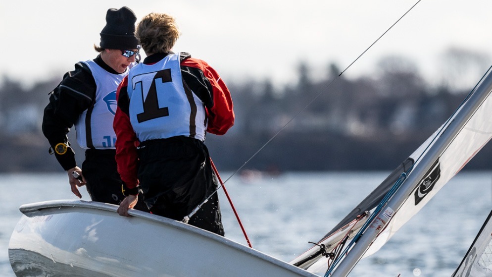 Co-ed Sailing Wins Owen Trophy at Kings Point - Tufts University