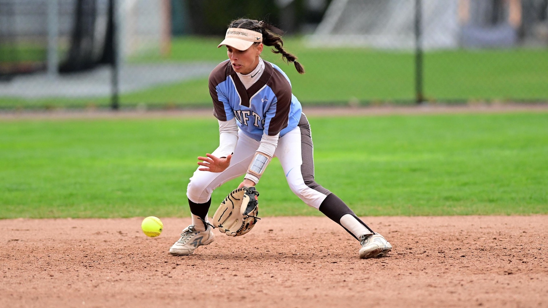 Softball Clinches NESCAC Pennant With Doubleheader Split at Bates ...
