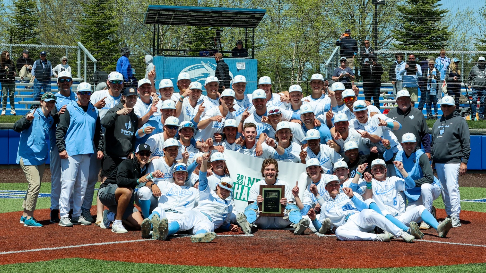 Baseball Earns NESCAC Title With 12-1 Victory Over Middlebury Sunday ...