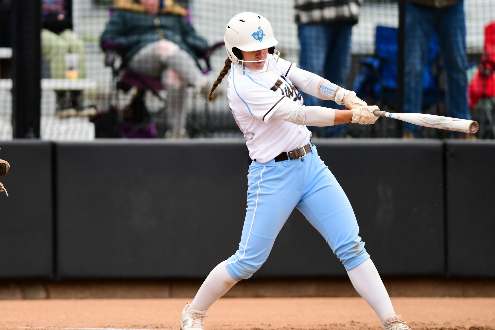 Softball Now 33-3 After Sweeping Trinity College in NESCAC Games ...