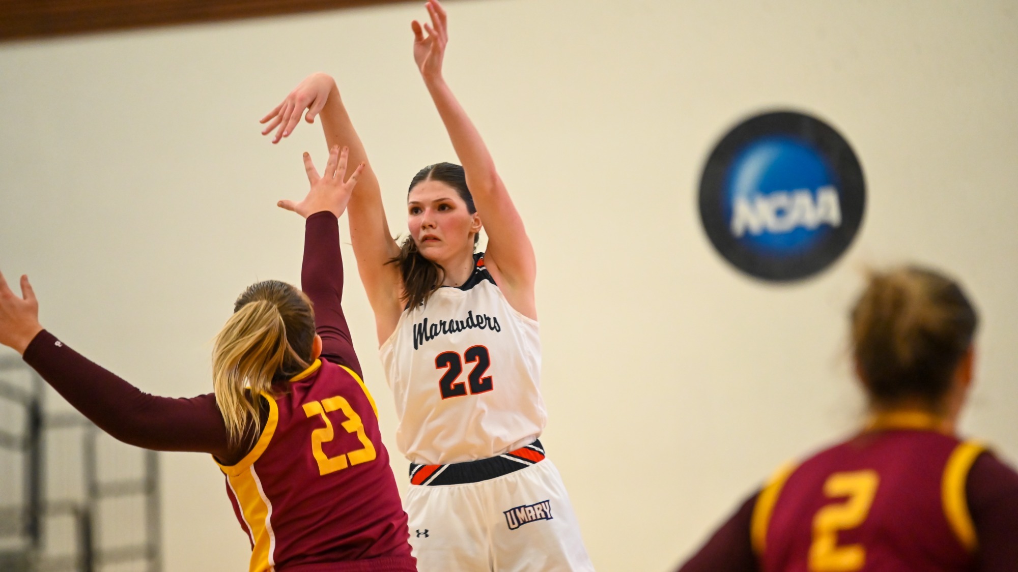 Zander posts career night in thriller versus Wolves - University of Mary Athletics