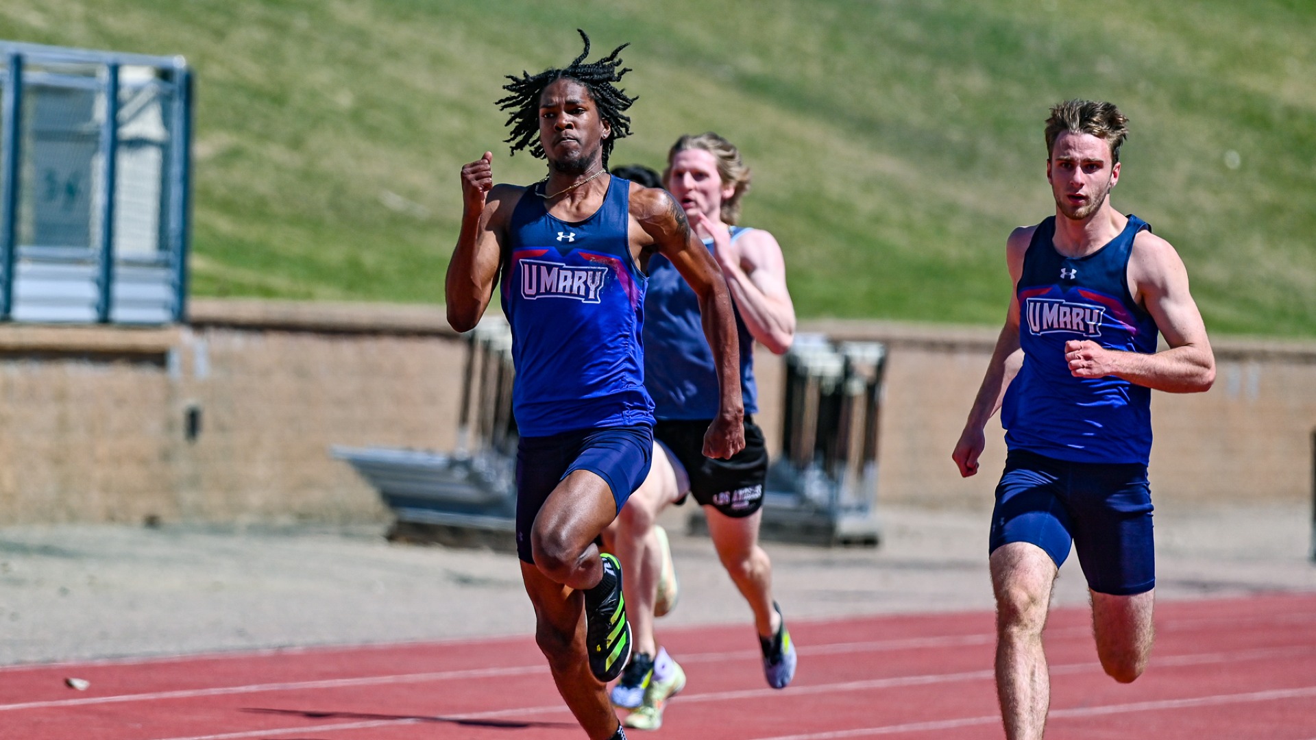 Taitt-Best captures NSIC Men's Outdoor Track Athlete of the Week honor ...