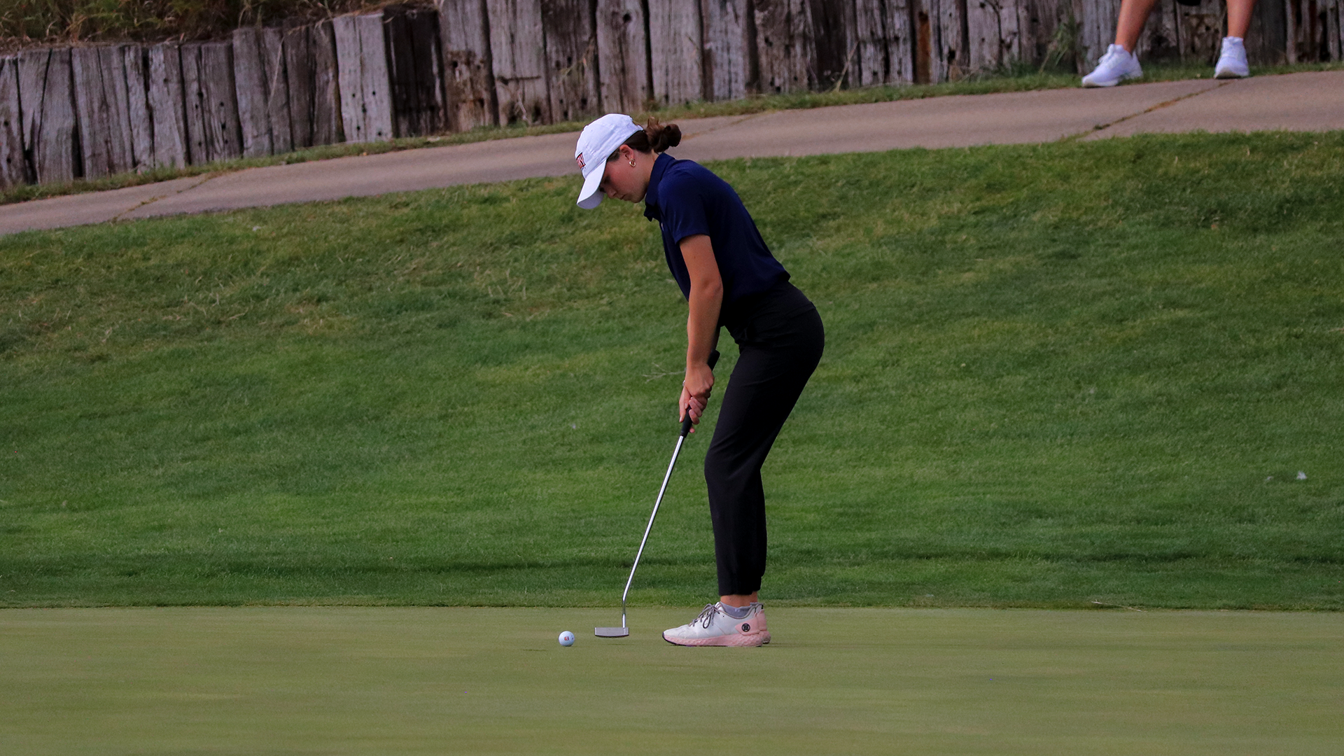 UMary improves on day 2 of NSIC Championship, Neva surges to top 25 ...