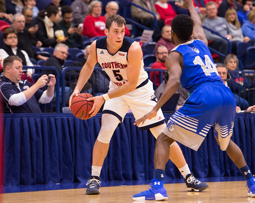 Eagles complete comeback in 78-70 win - University of Southern Indiana ...