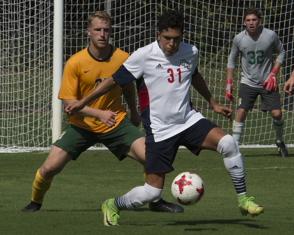 Armando Zamarripa - 2018 - Men's Soccer - University of Southern ...