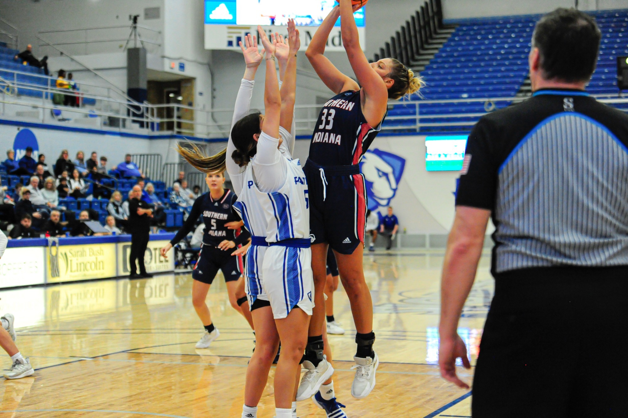Haithcock surpasses 1,000 career points on Saturday - University of ...