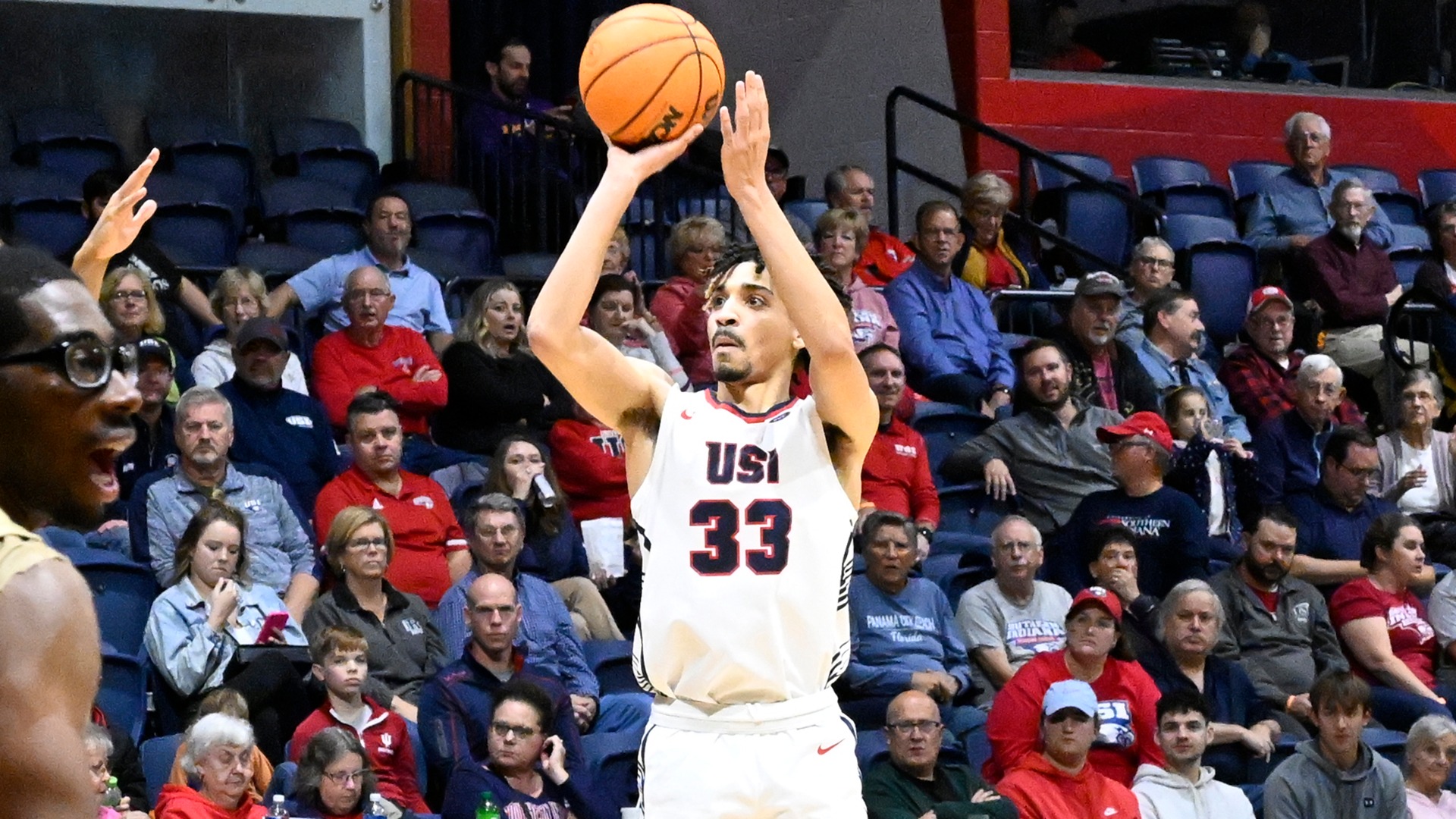 USI gets 1st win of the season - University of Southern Indiana Athletics