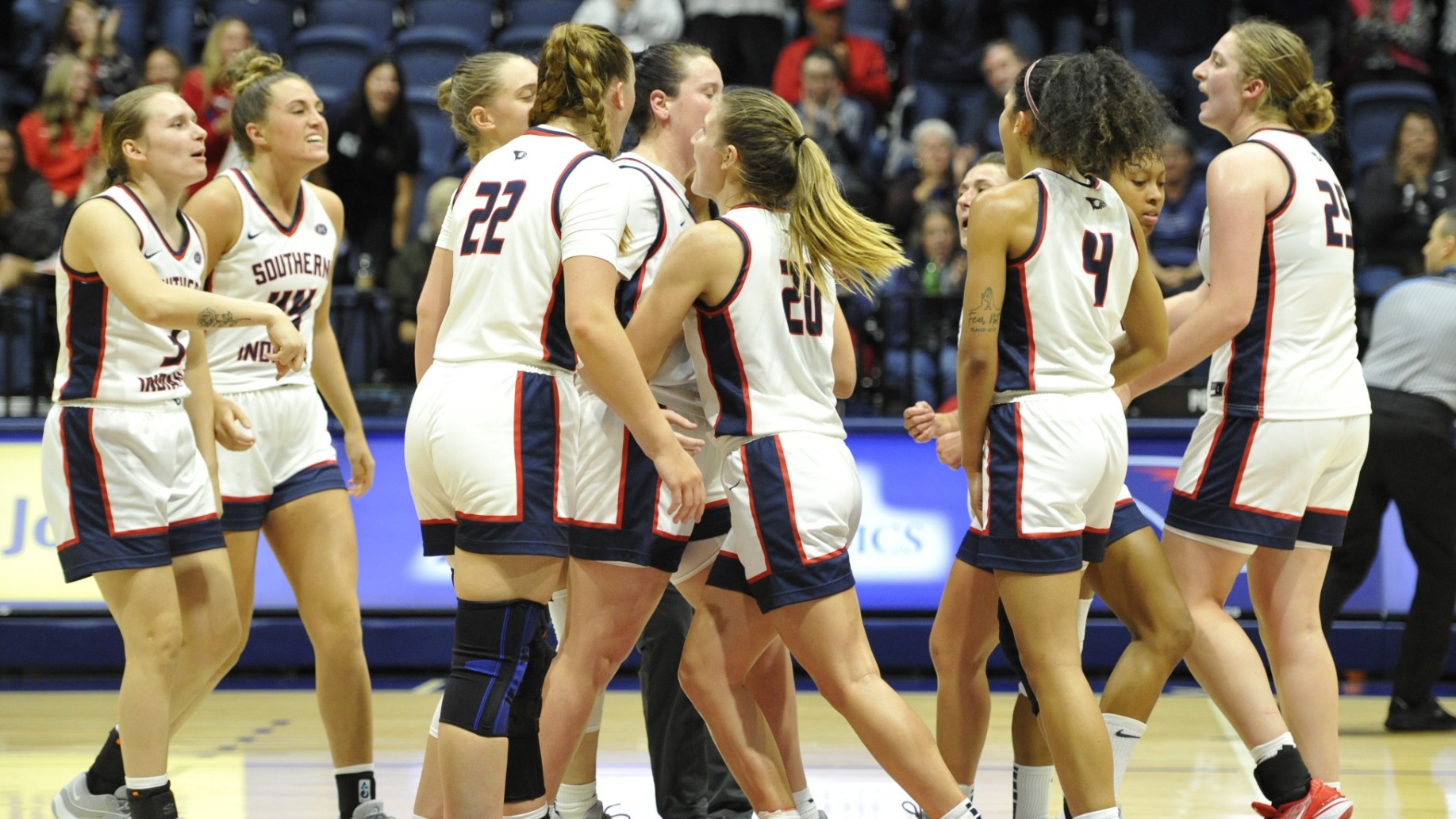 Shafford's double-double, late three leads USI to 3-0 start ...
