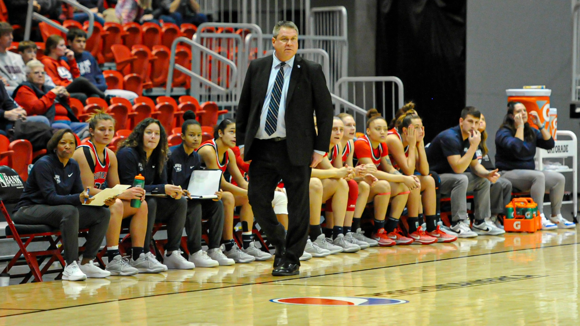 Women's Basketball secures road victory to open OVC play - University ...