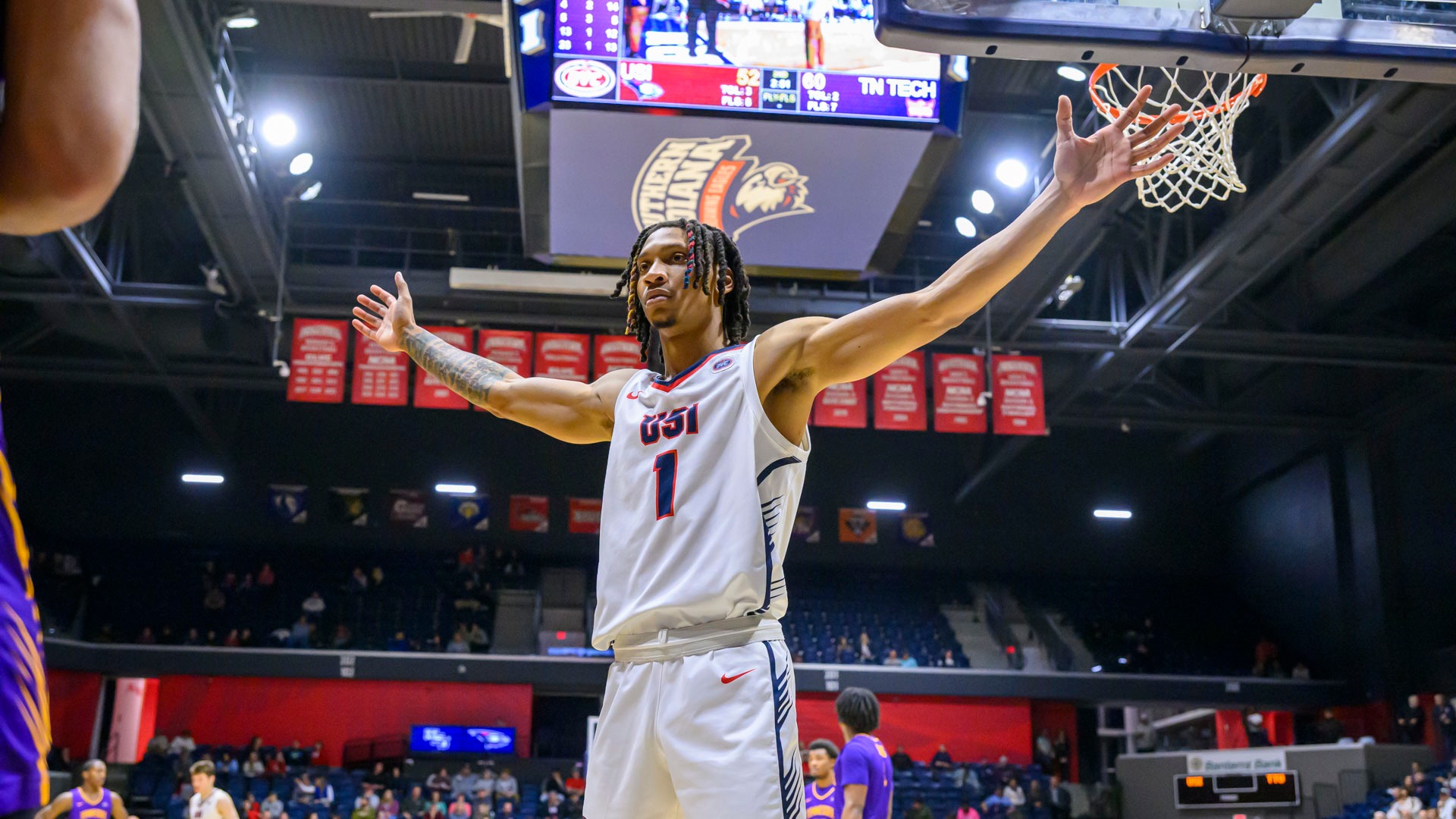 Javius Moore - 2023-2024 - Men's Basketball - University of Southern ...