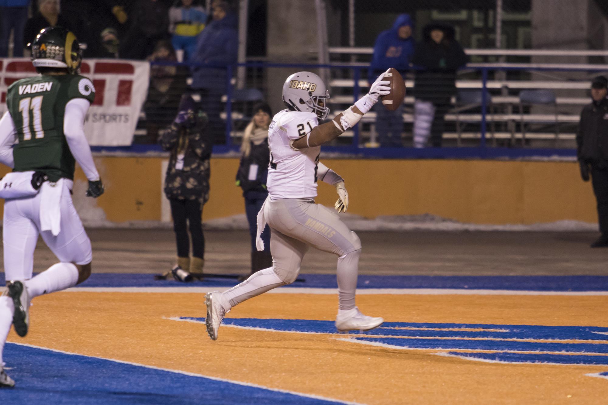 Isaiah Saunders - Football - University of Idaho Athletics