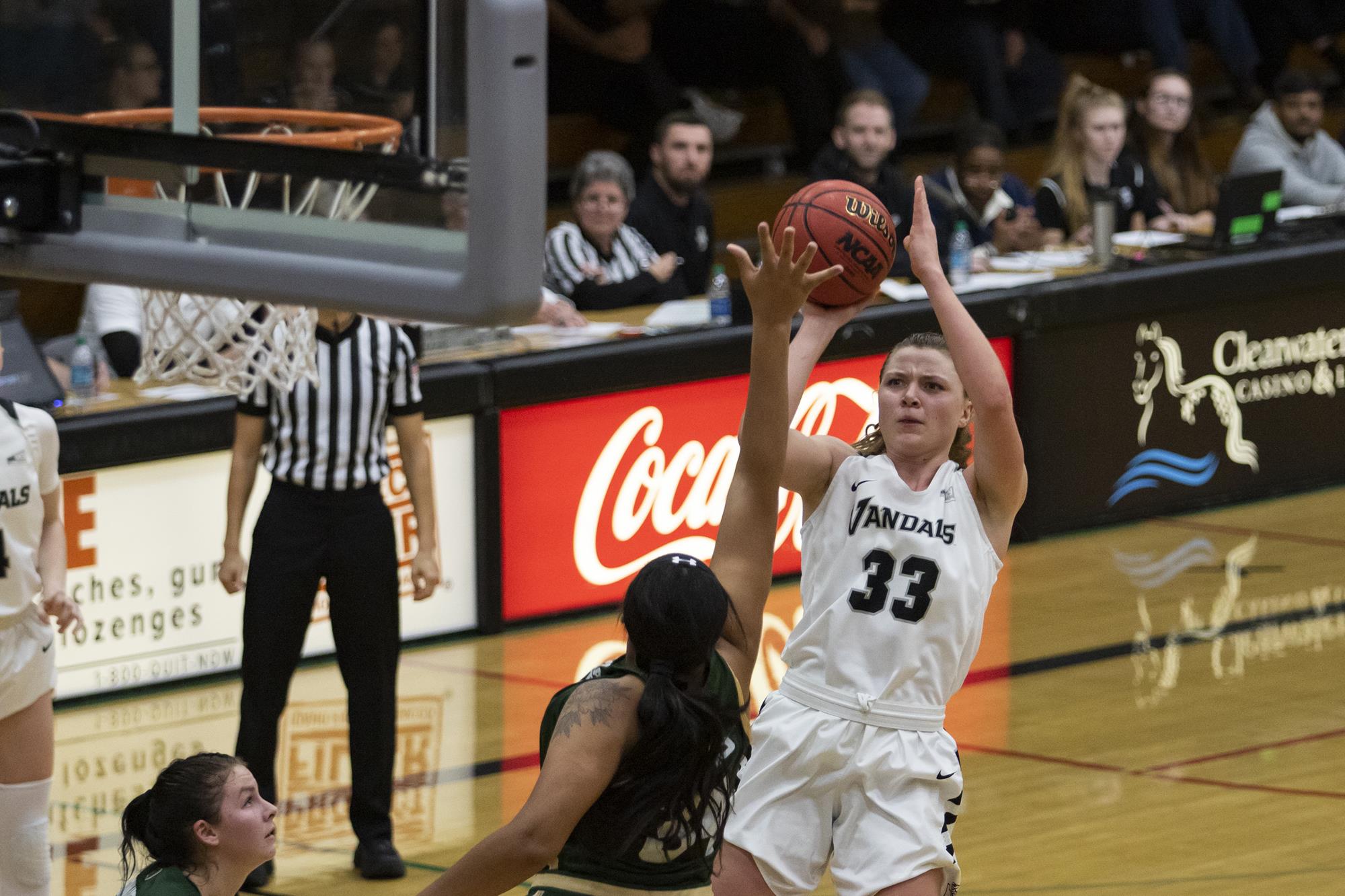 Lizzy Klinker - Women's Basketball - University of Idaho Athletics