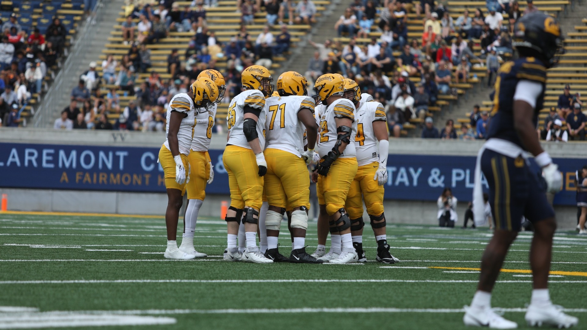 Vandals Start Hot, but Fall to Cal 31-17 - University of Idaho Athletics