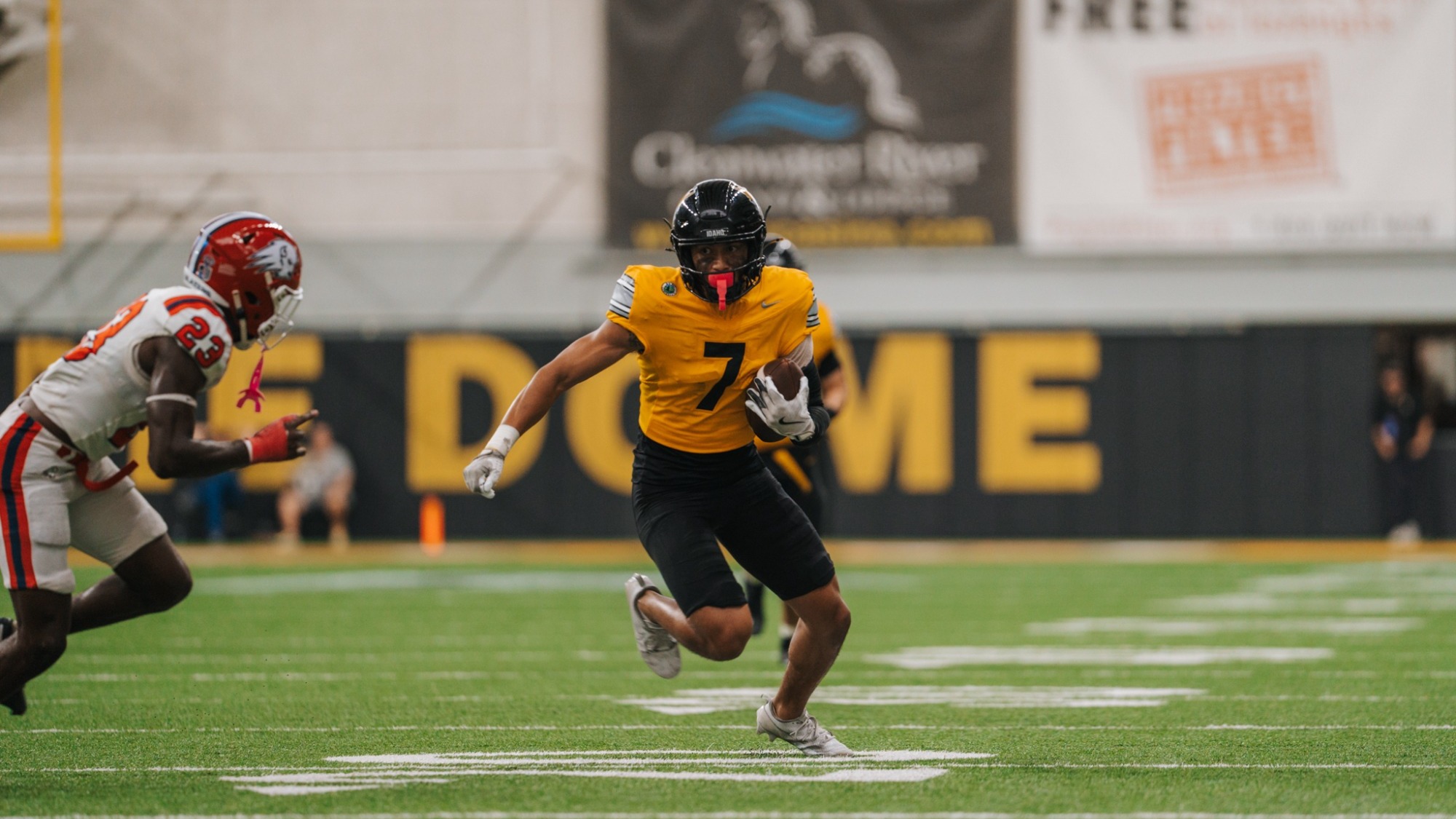 GROWN IN IDAHO: Vandals Partner with The Field Rush to Create Fightin' Taters Helmets ...