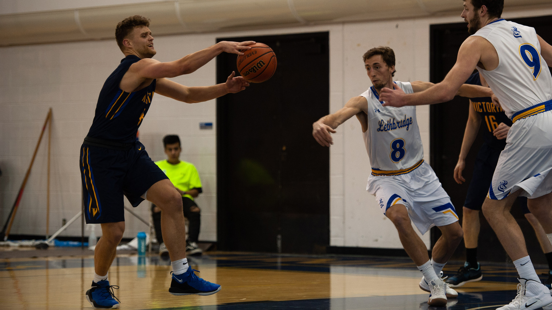 Jason Scully - Men's Basketball - University of Victoria Athletics