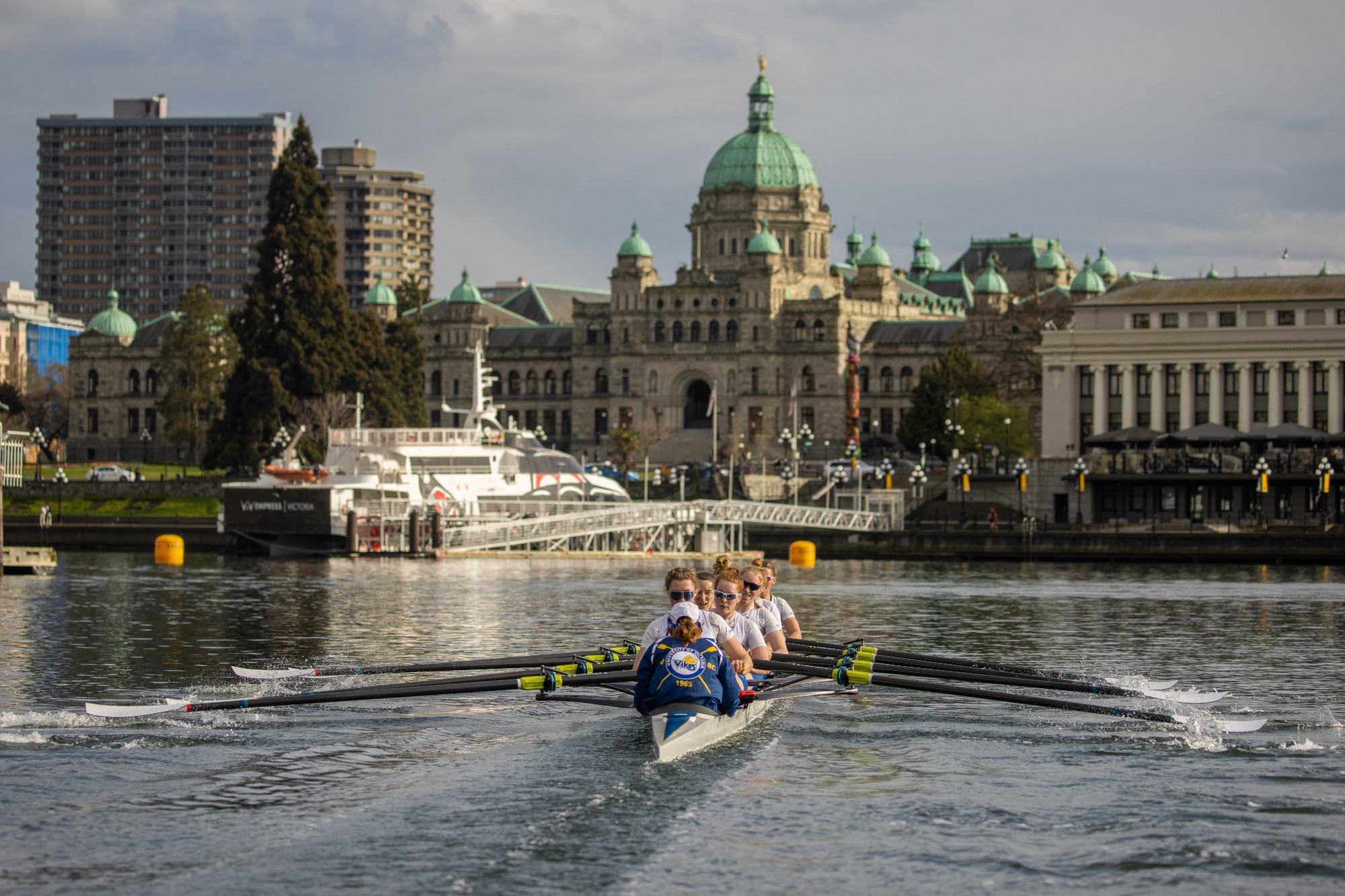 Rowing opens season with Western Canadian University Rowing ...