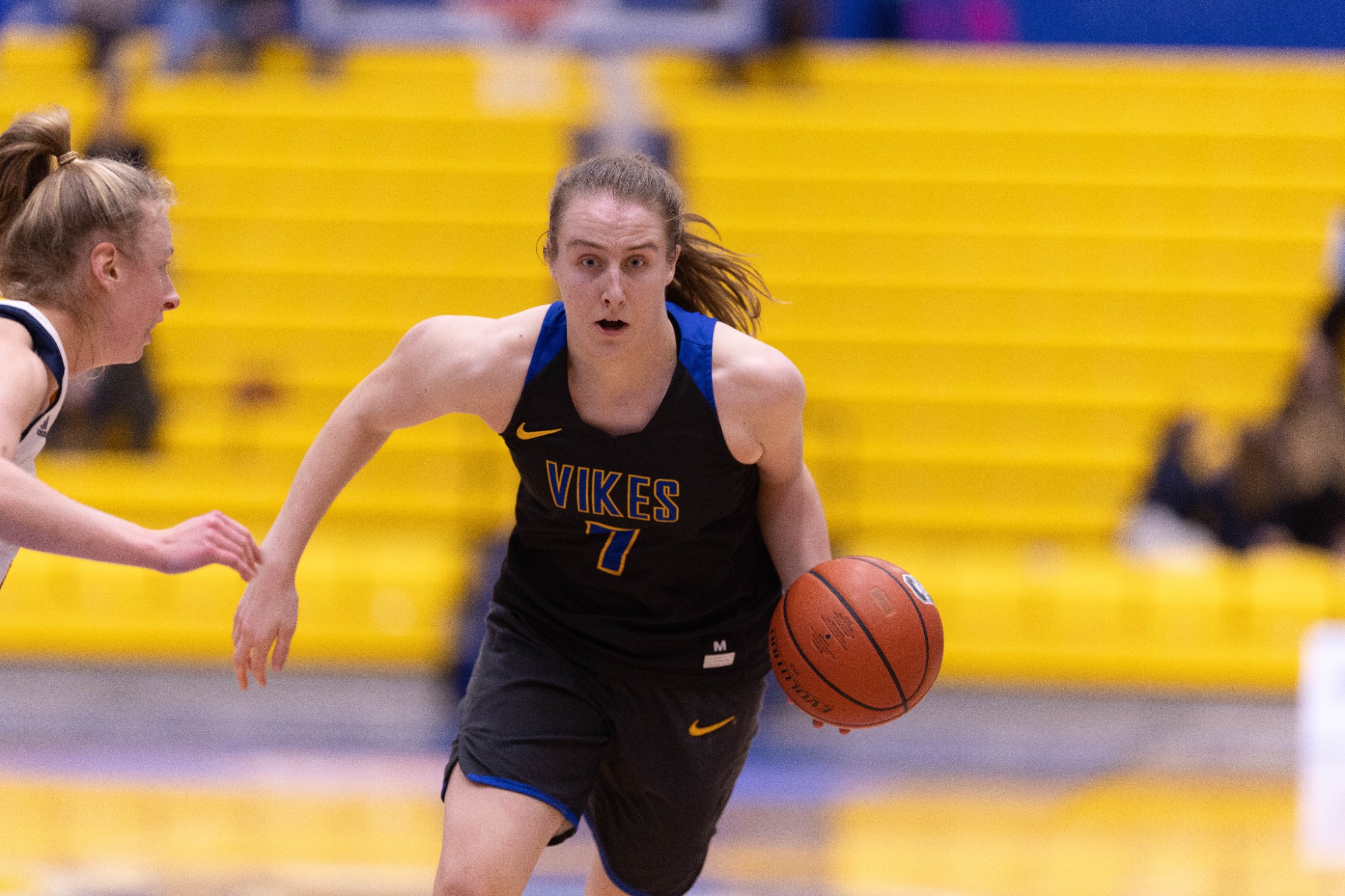 Ashlyn Day - Women's Basketball - University of Victoria Athletics