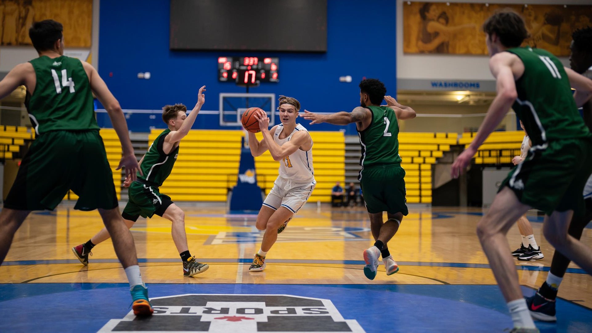 Elias Ralph - Men's Basketball - University of Victoria Athletics