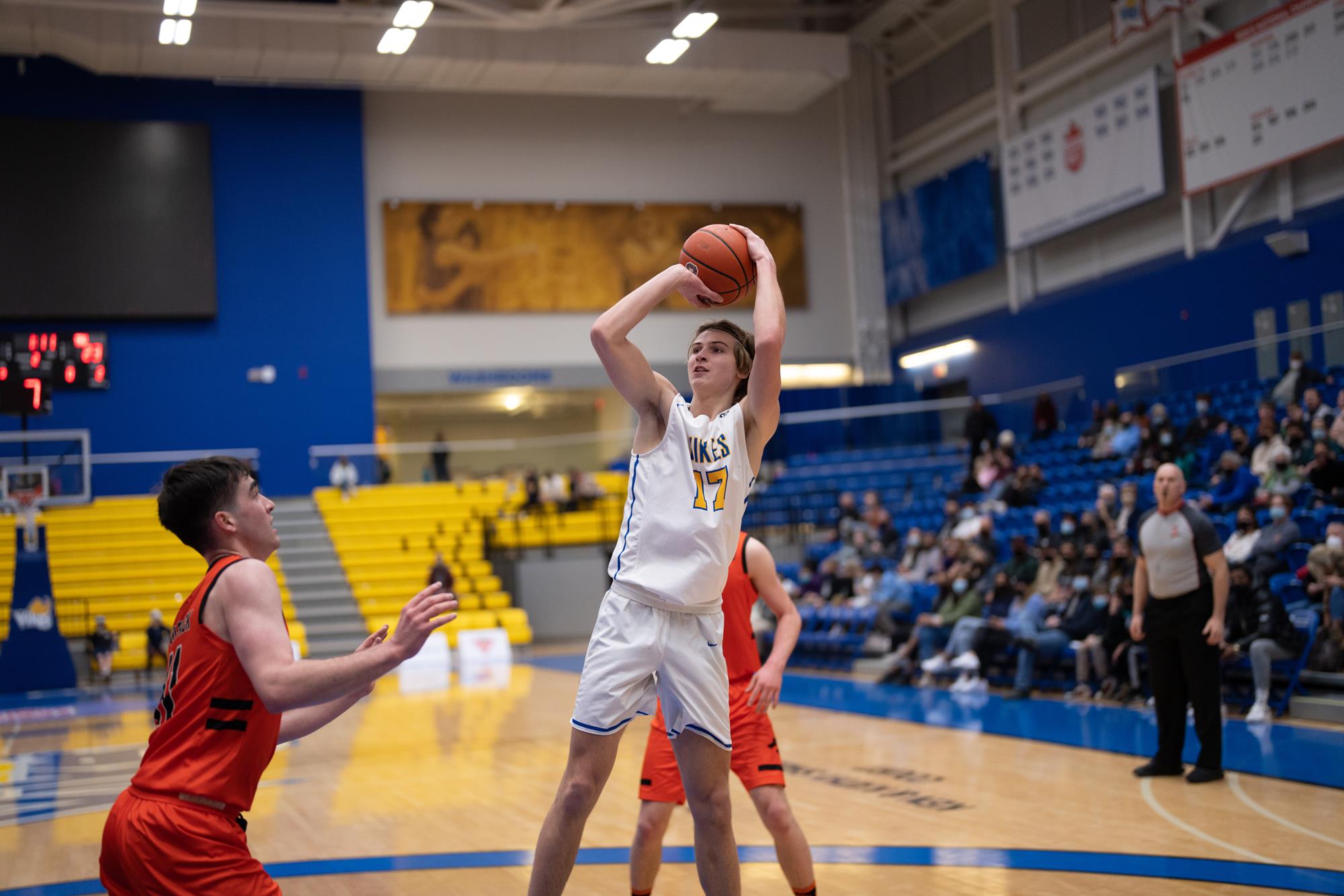 Elias Ralph - Men's Basketball - University of Victoria Athletics