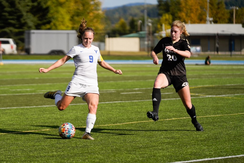Dari Coté - Women's Soccer - University of Victoria Athletics