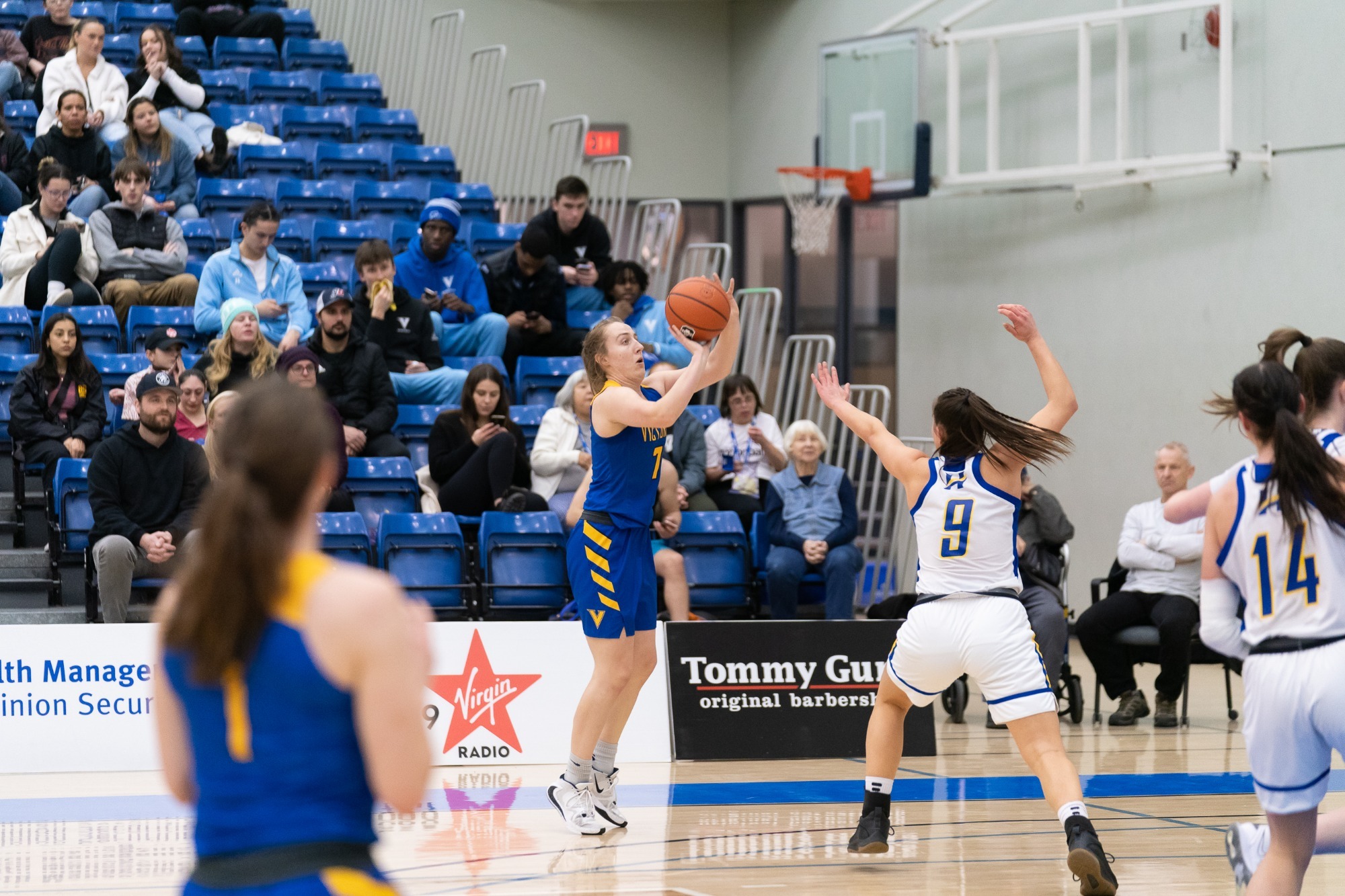 Vikes ground 'Birds in Thursday night opener - University of Victoria ...