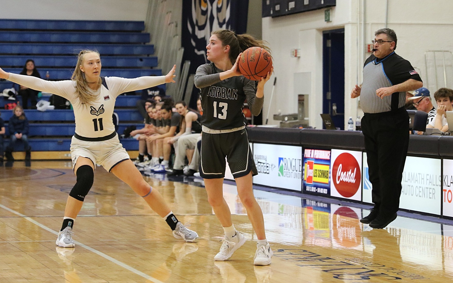 Double-Double From Golenor Not Enough in Warrior Women’s Basketball ...