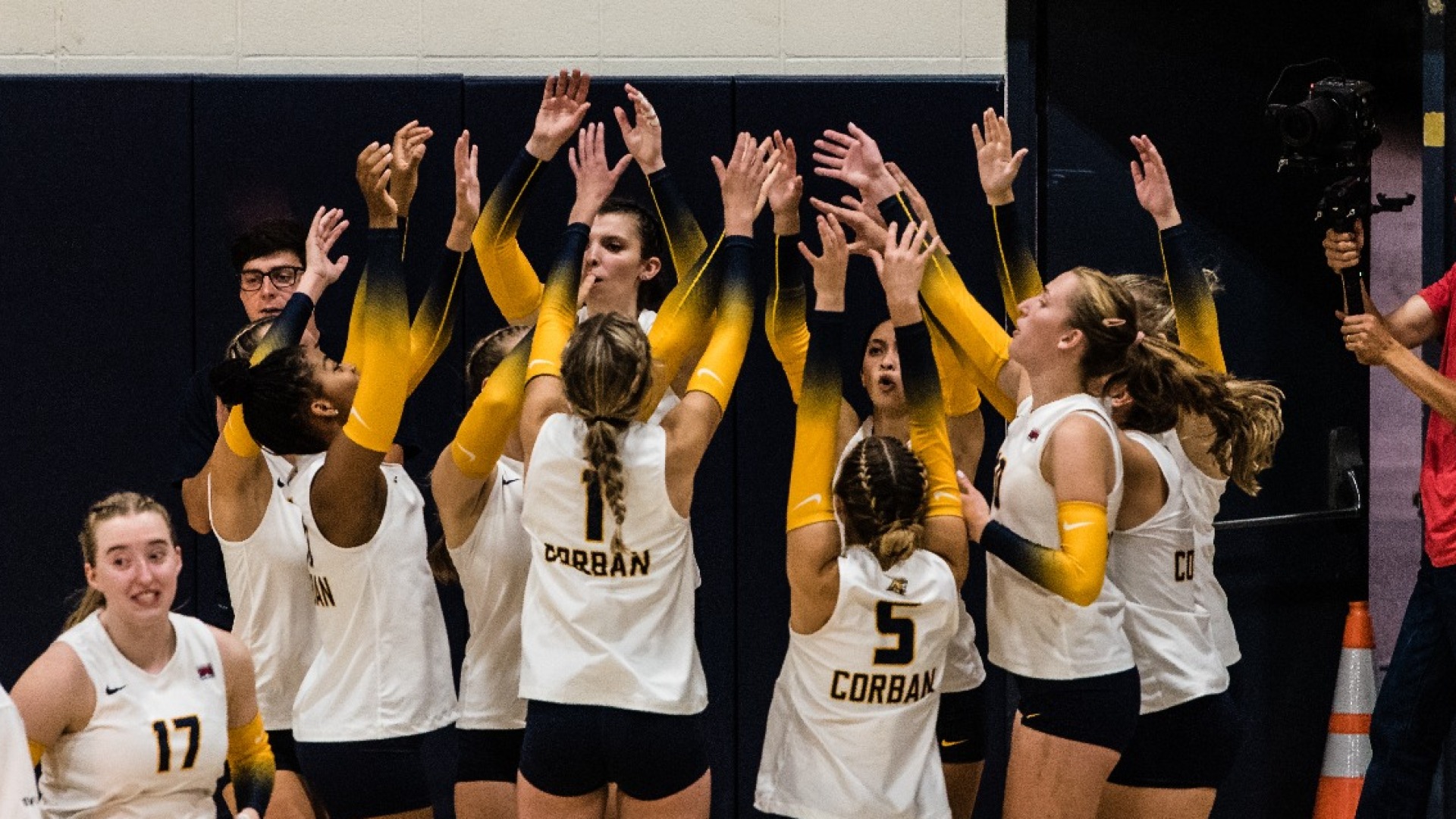 Young Stars Complete Weekend Sweep for No. 5 Corban Volleyball - Corban ...