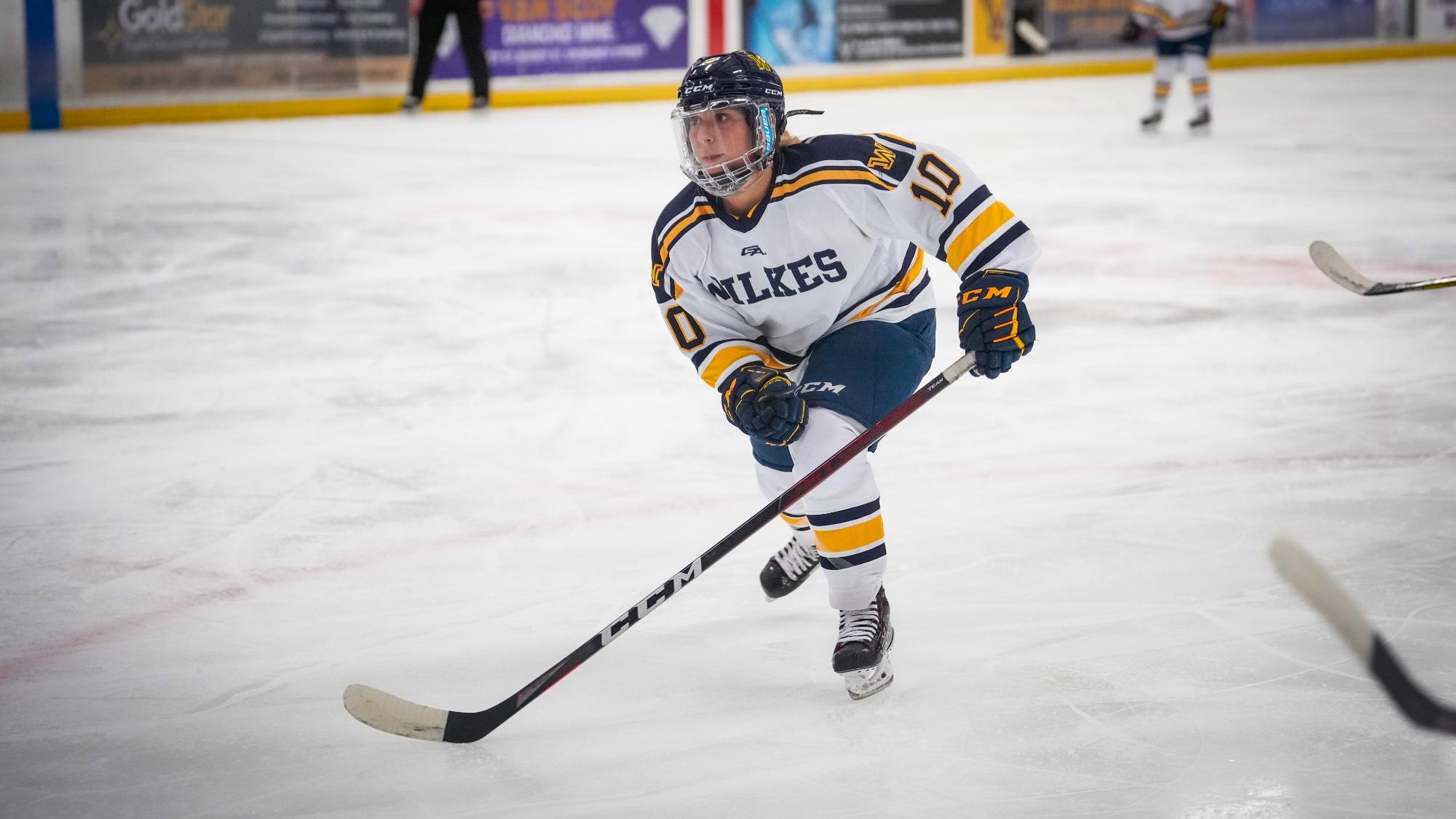 Gianna Manzi - 2022-2023 - Women's Ice Hockey - Wilkes University Athletics