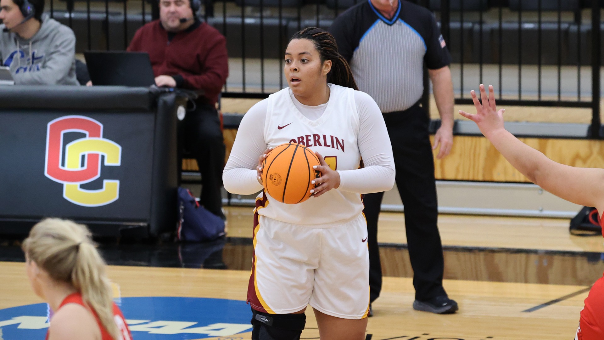 Basketball Held Off by Tigers at Home - Oberlin College Athletics