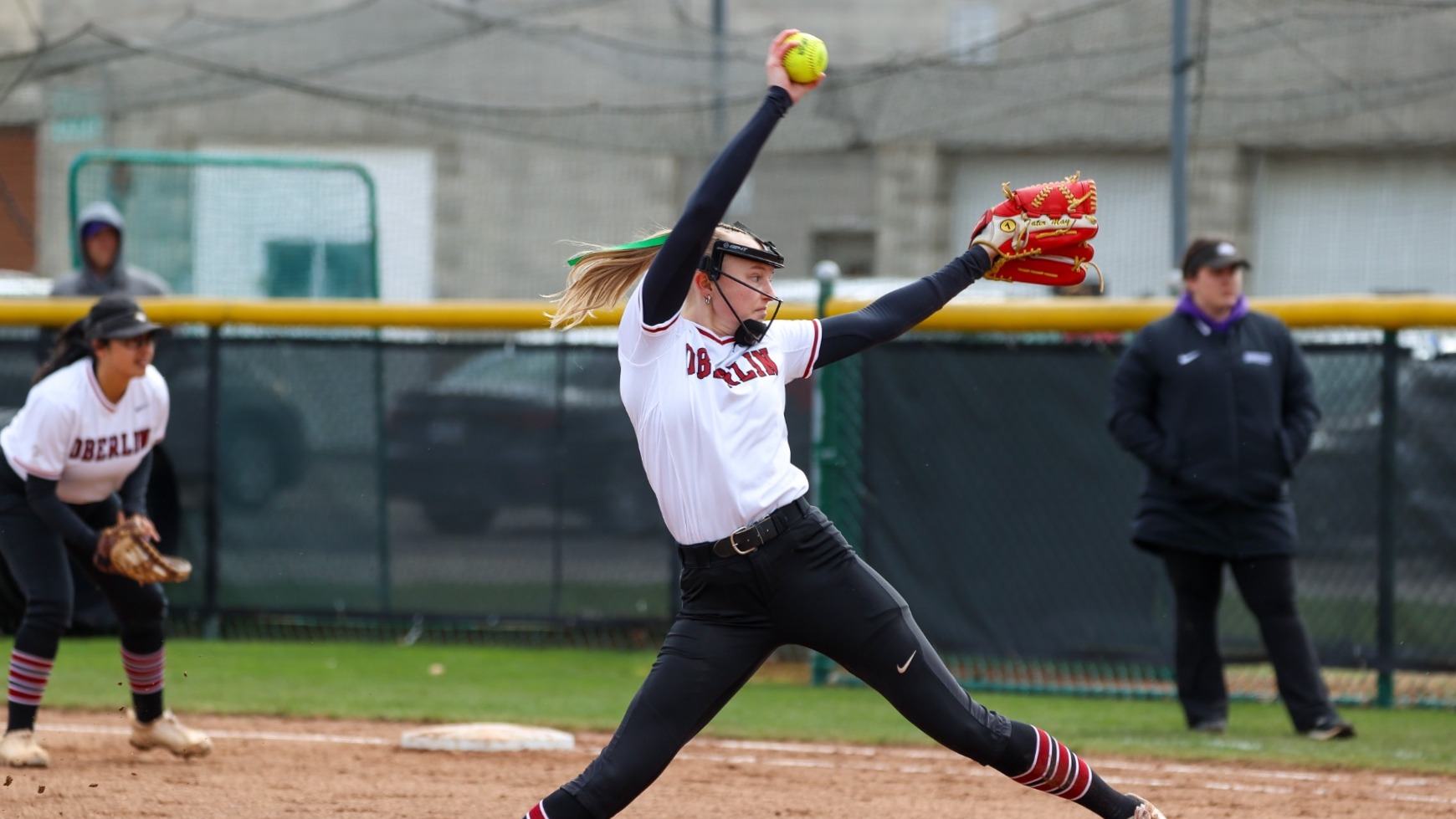 Softball Splits Home Opener with Bluffton - Oberlin College Athletics