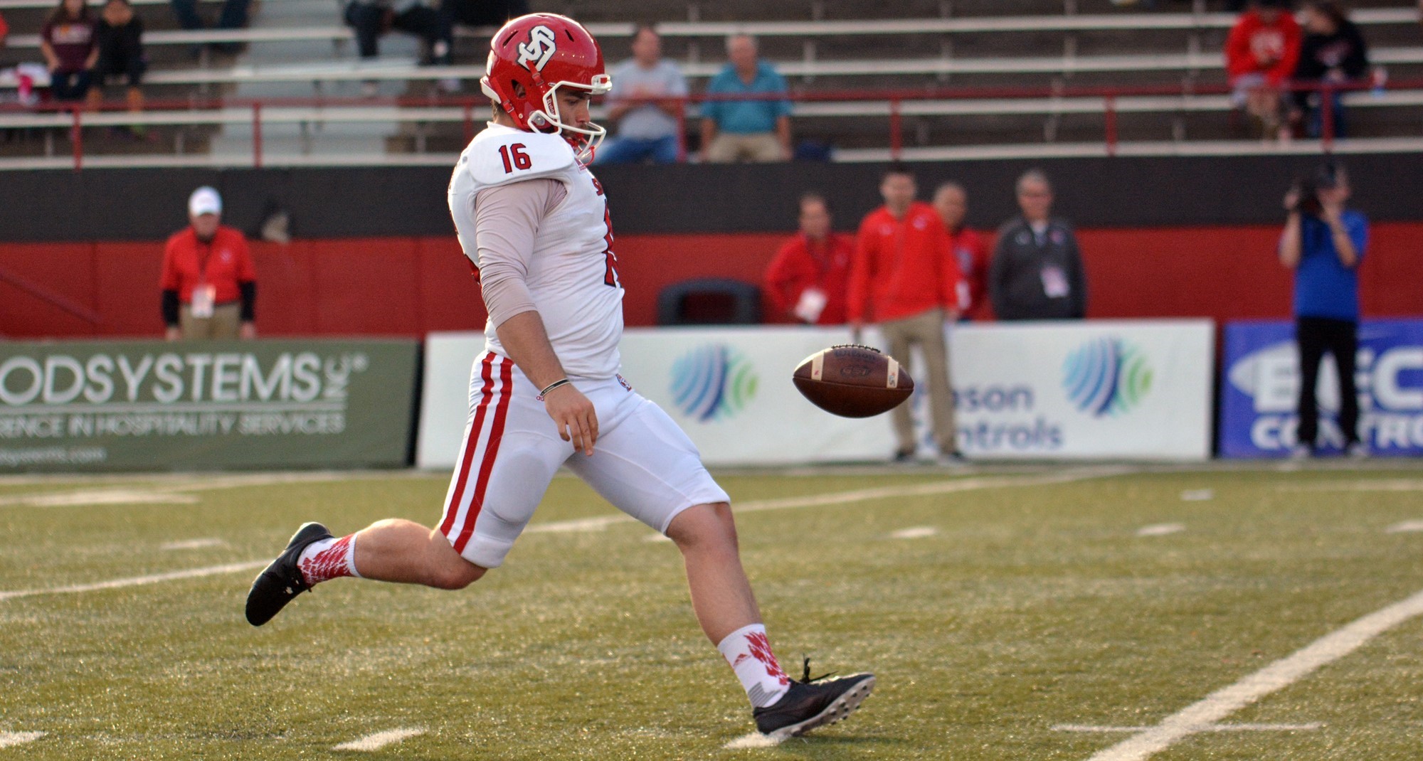 Miles Bergner - Football - University of South Dakota Athletics