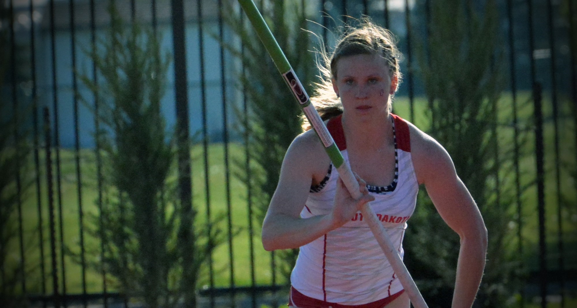 Emily Grove - Track and Field - University of South Dakota Athletics