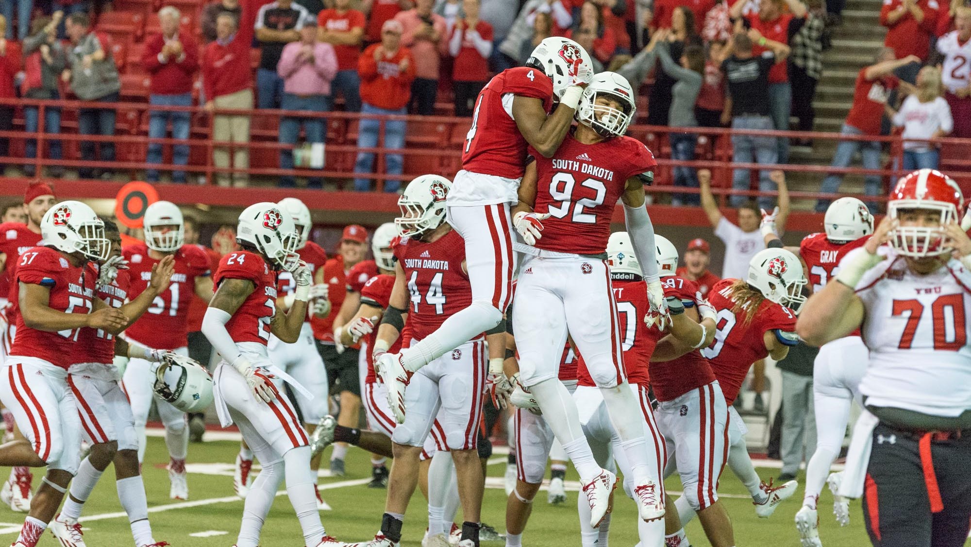 Kameron Cline - Football - University of South Dakota Athletics