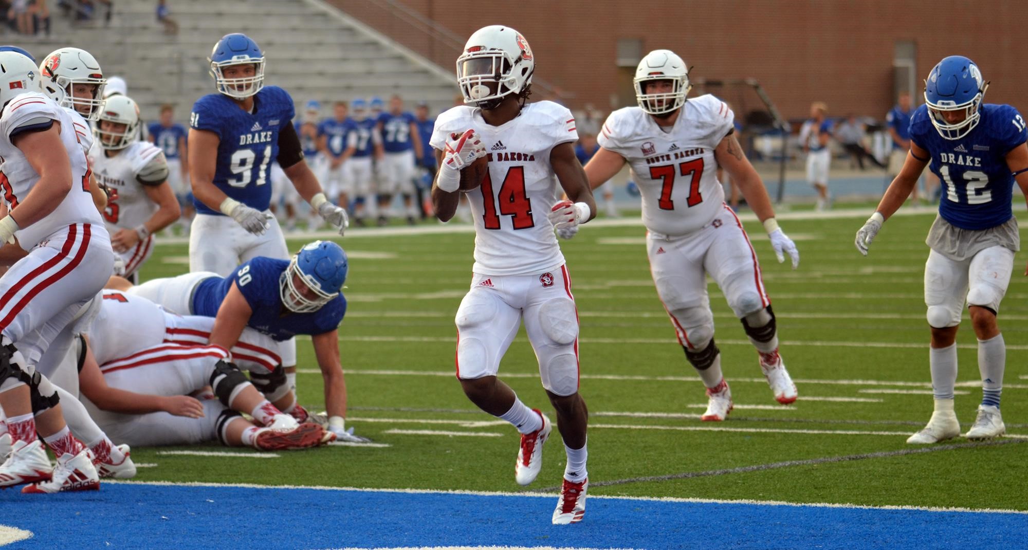 Michael Fredrick - Football - University of South Dakota Athletics