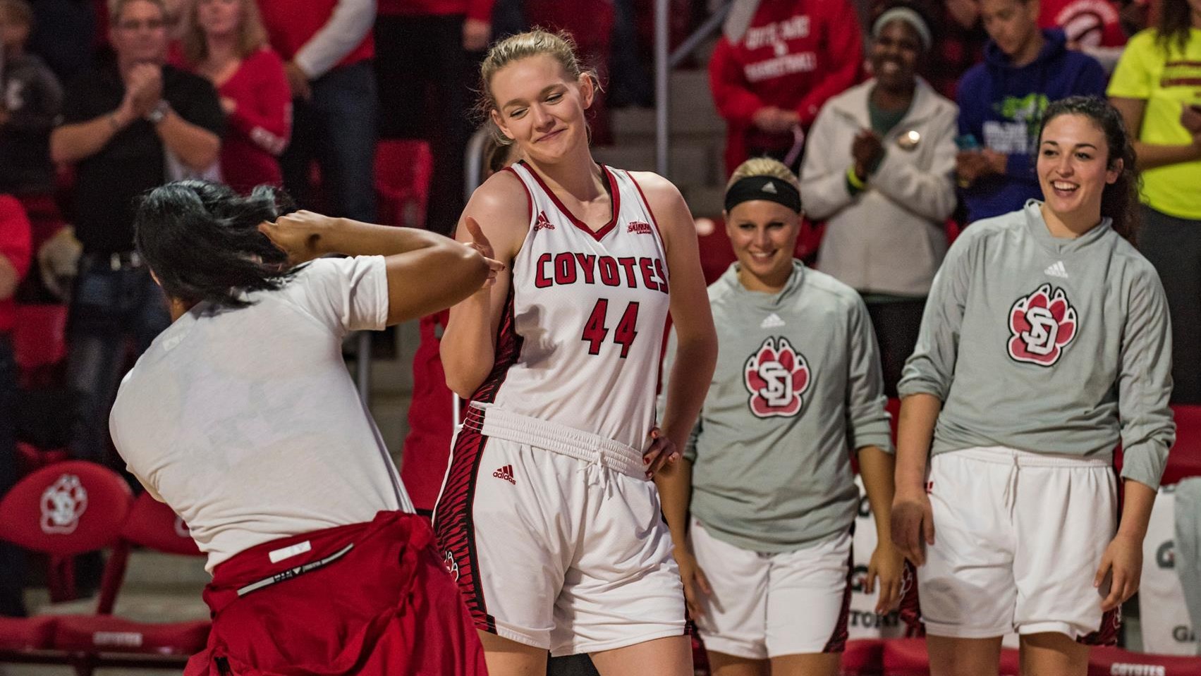 Abigail Fogg - Women's Basketball - University of South Dakota Athletics