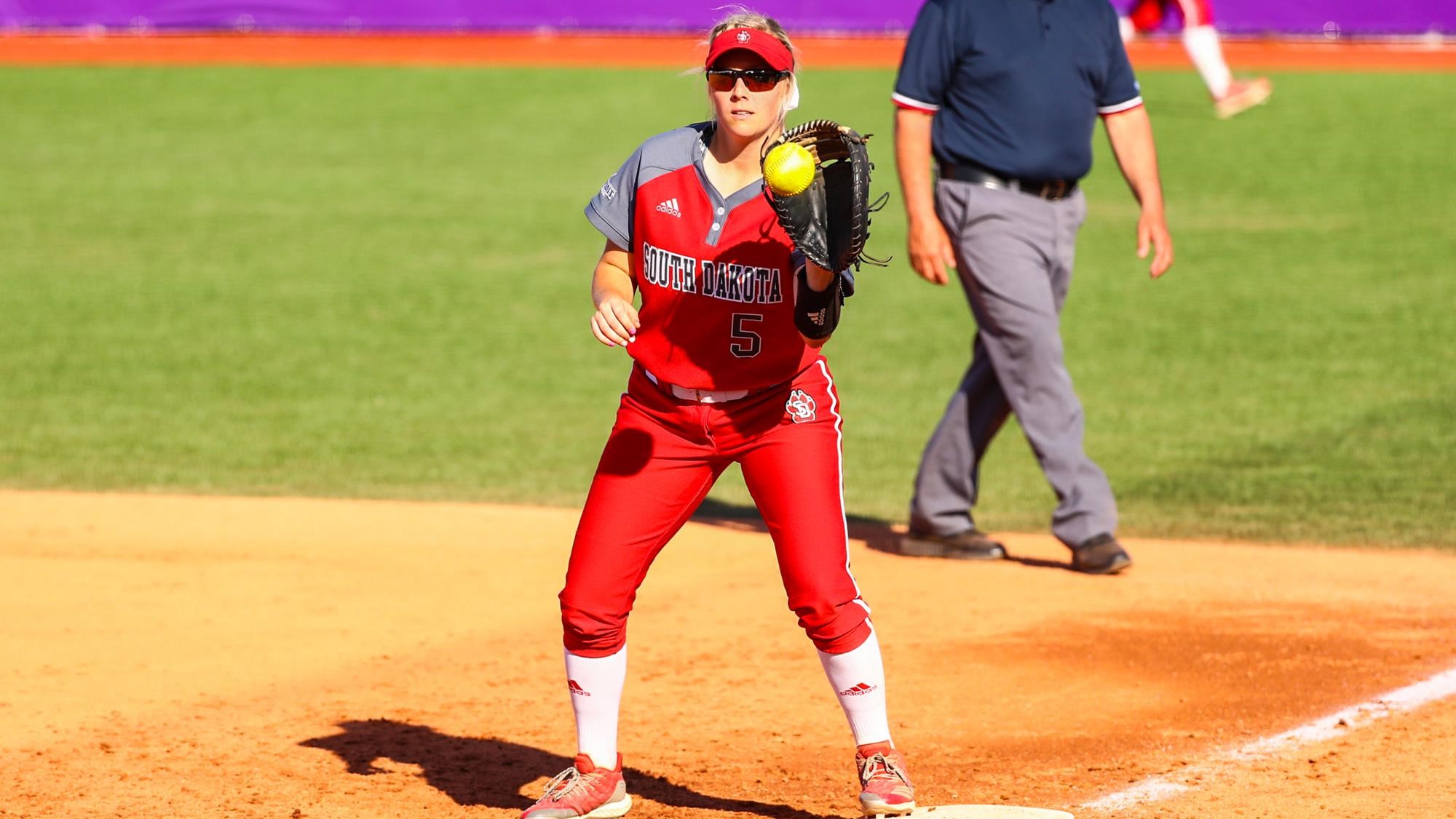 Jamie Holscher - Softball - University of South Dakota Athletics