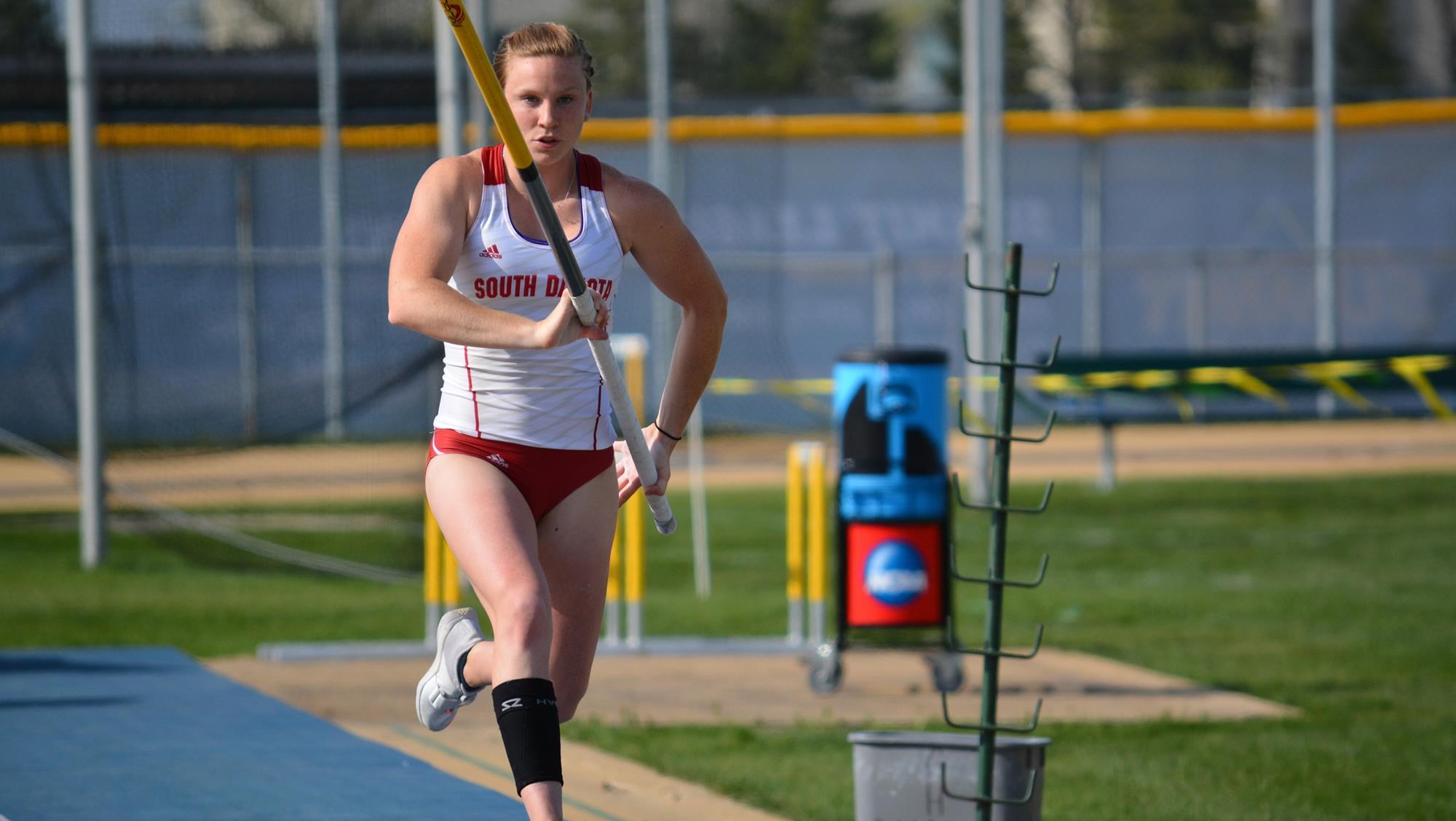 Emily Grove - Track and Field - University of South Dakota Athletics
