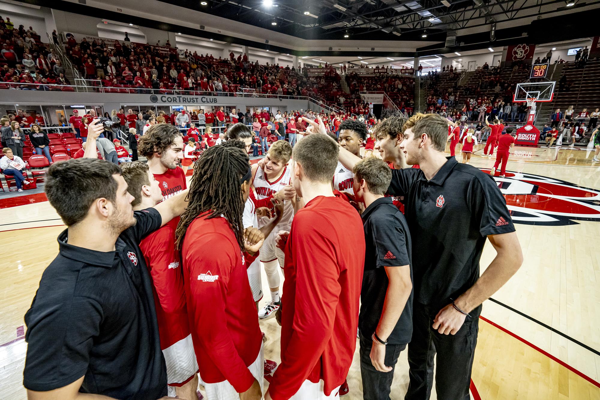 Coyotes face Fighting Hawks in Summit quarterfinals - University of ...