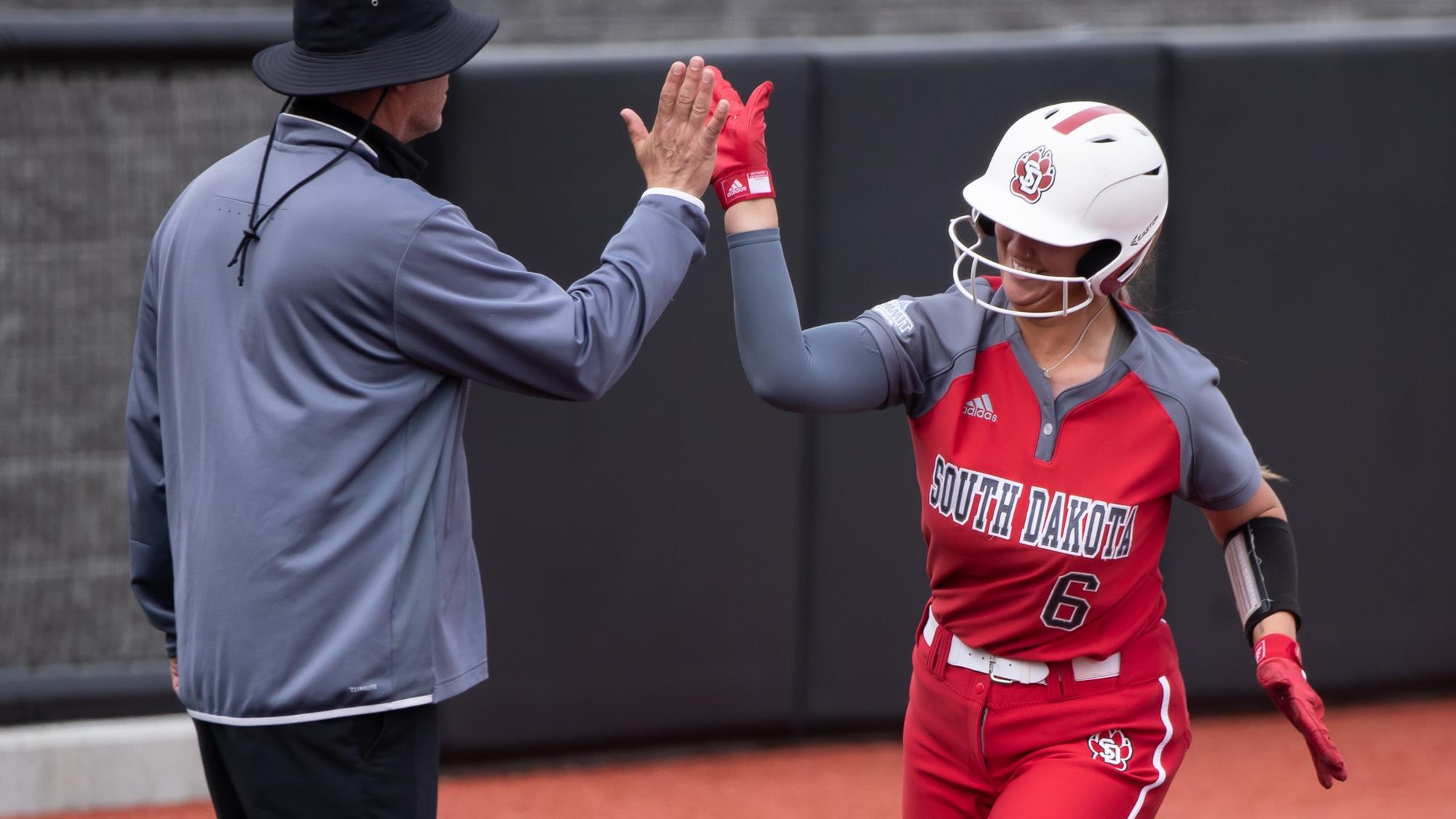 Jadyn DeWitte - Softball - University of South Dakota Athletics