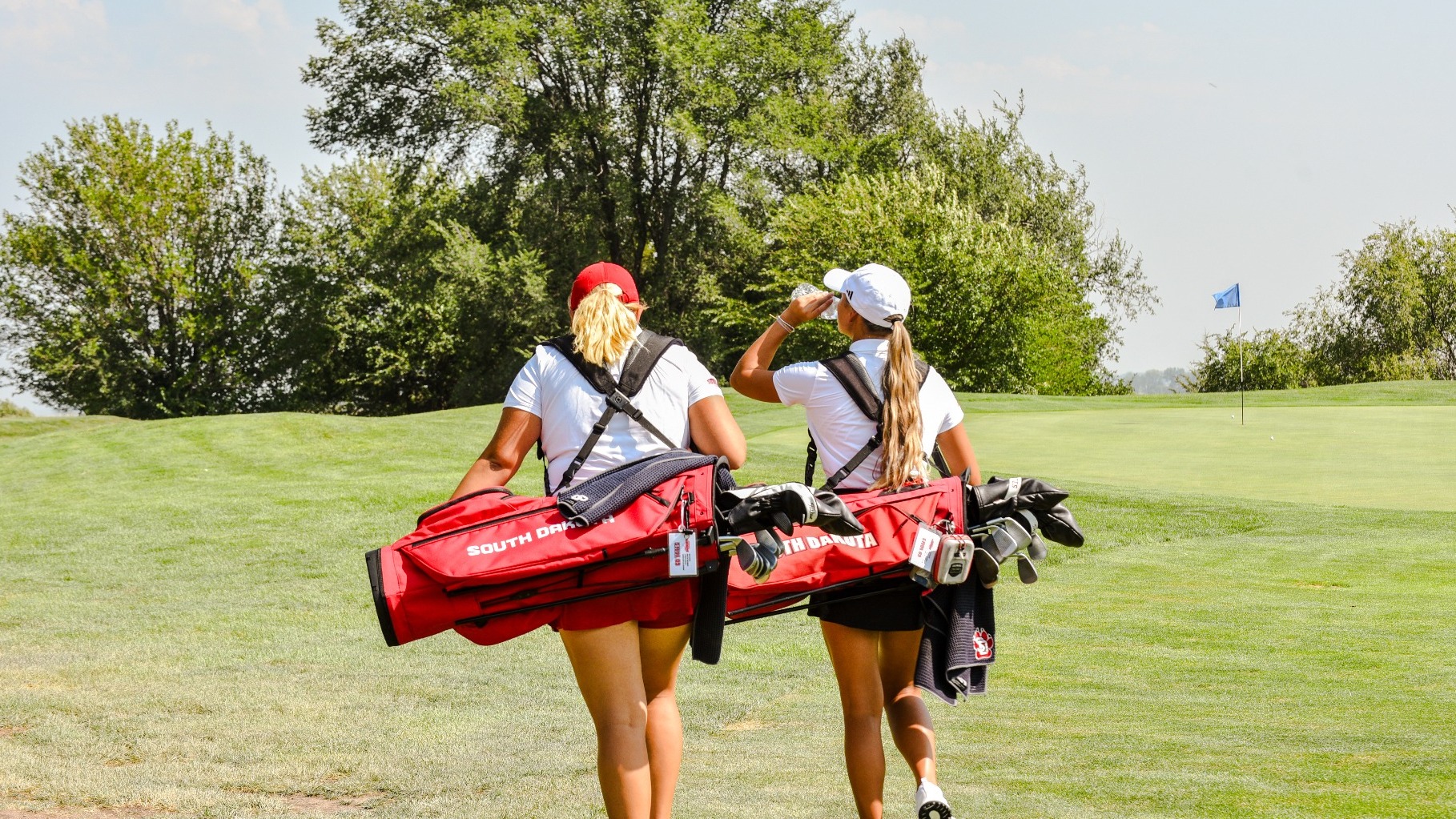 Day one in Lakewood Ranch - University of South Dakota Athletics
