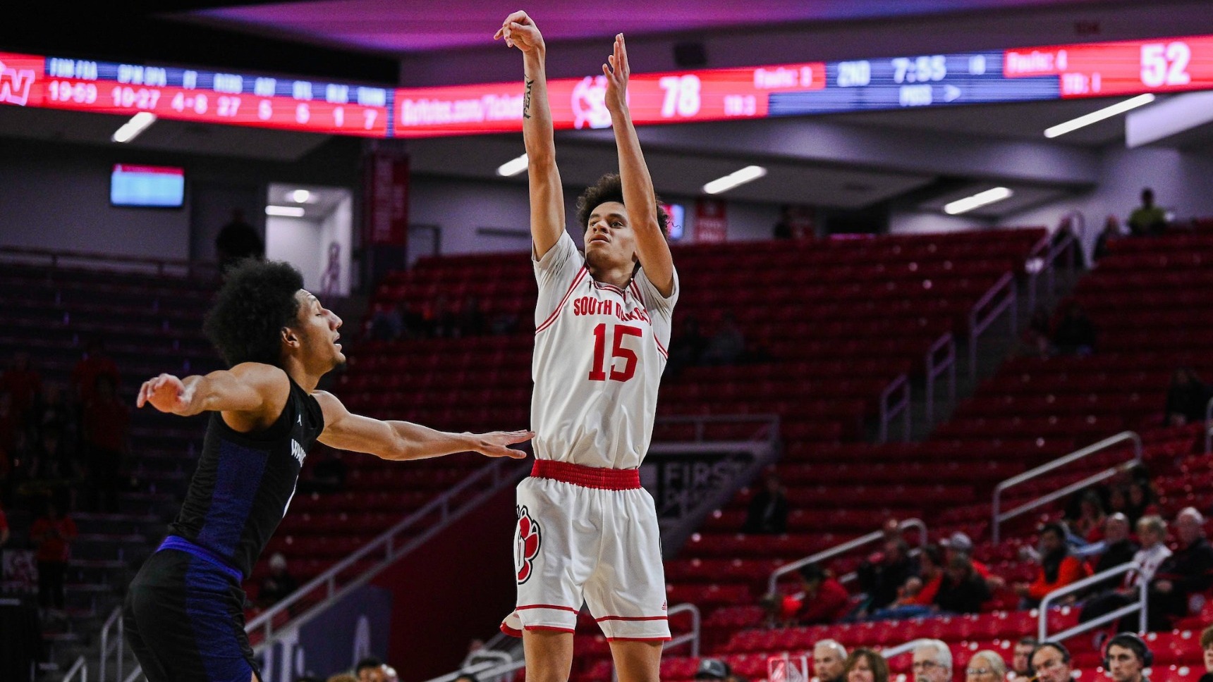 Jevon Hill - Men's Basketball - University of South Dakota Athletics
