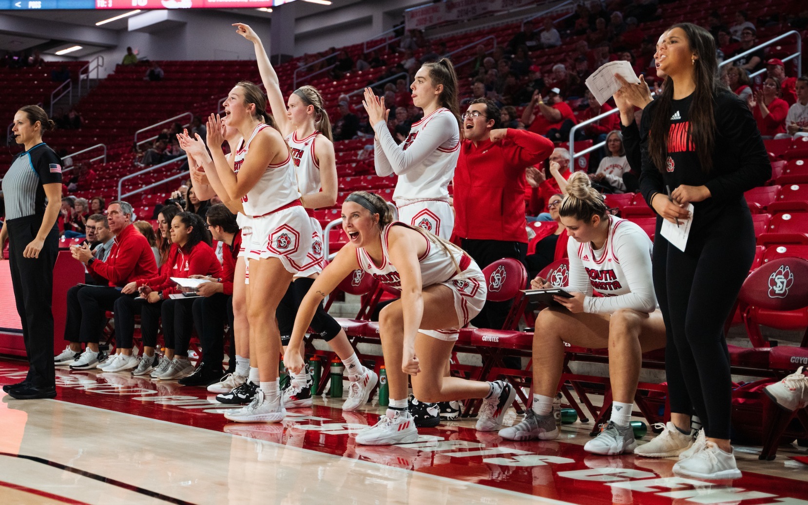 Morgan Hansen - Women's Basketball - University of South Dakota Athletics