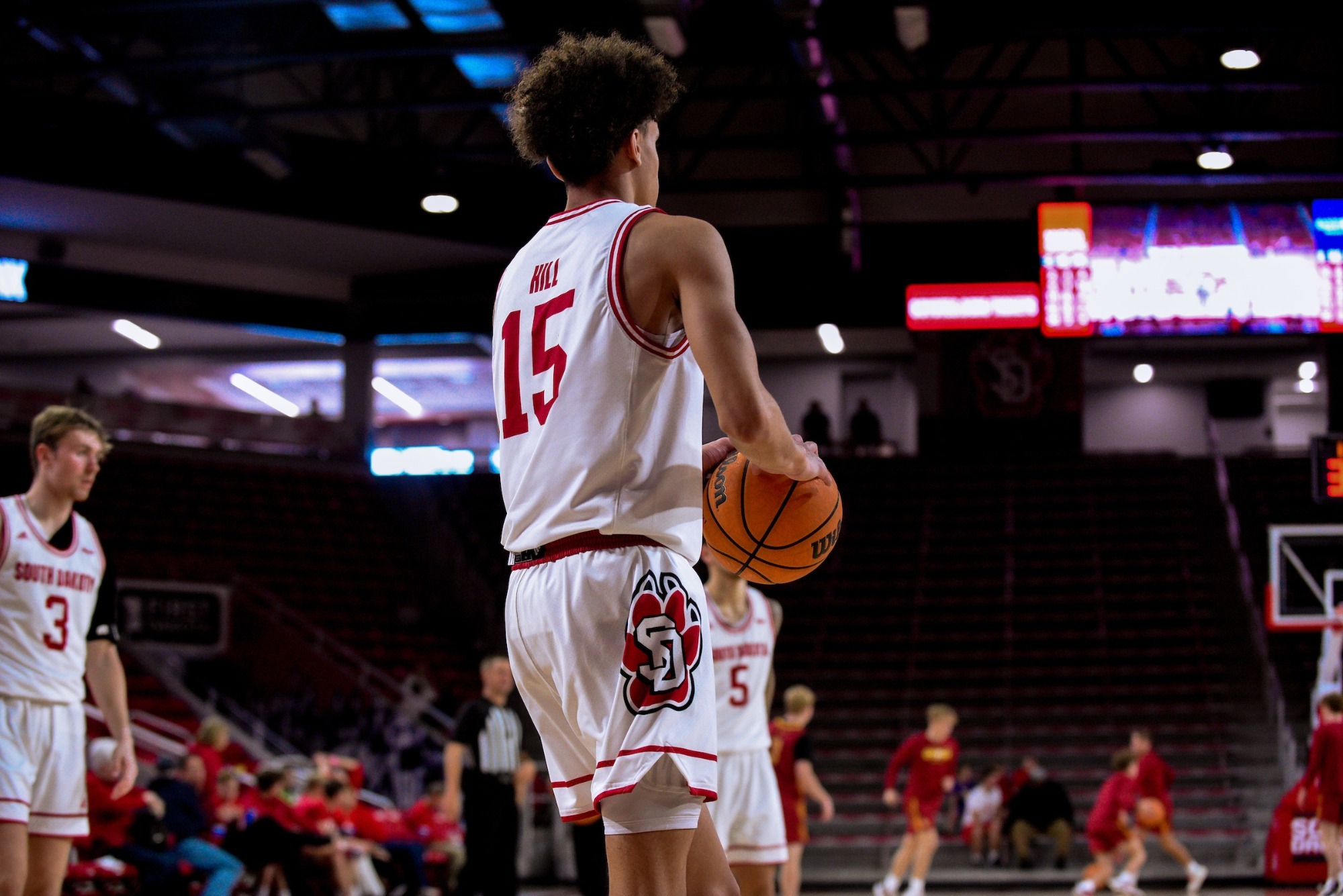 Jevon Hill - Men's Basketball - University of South Dakota Athletics