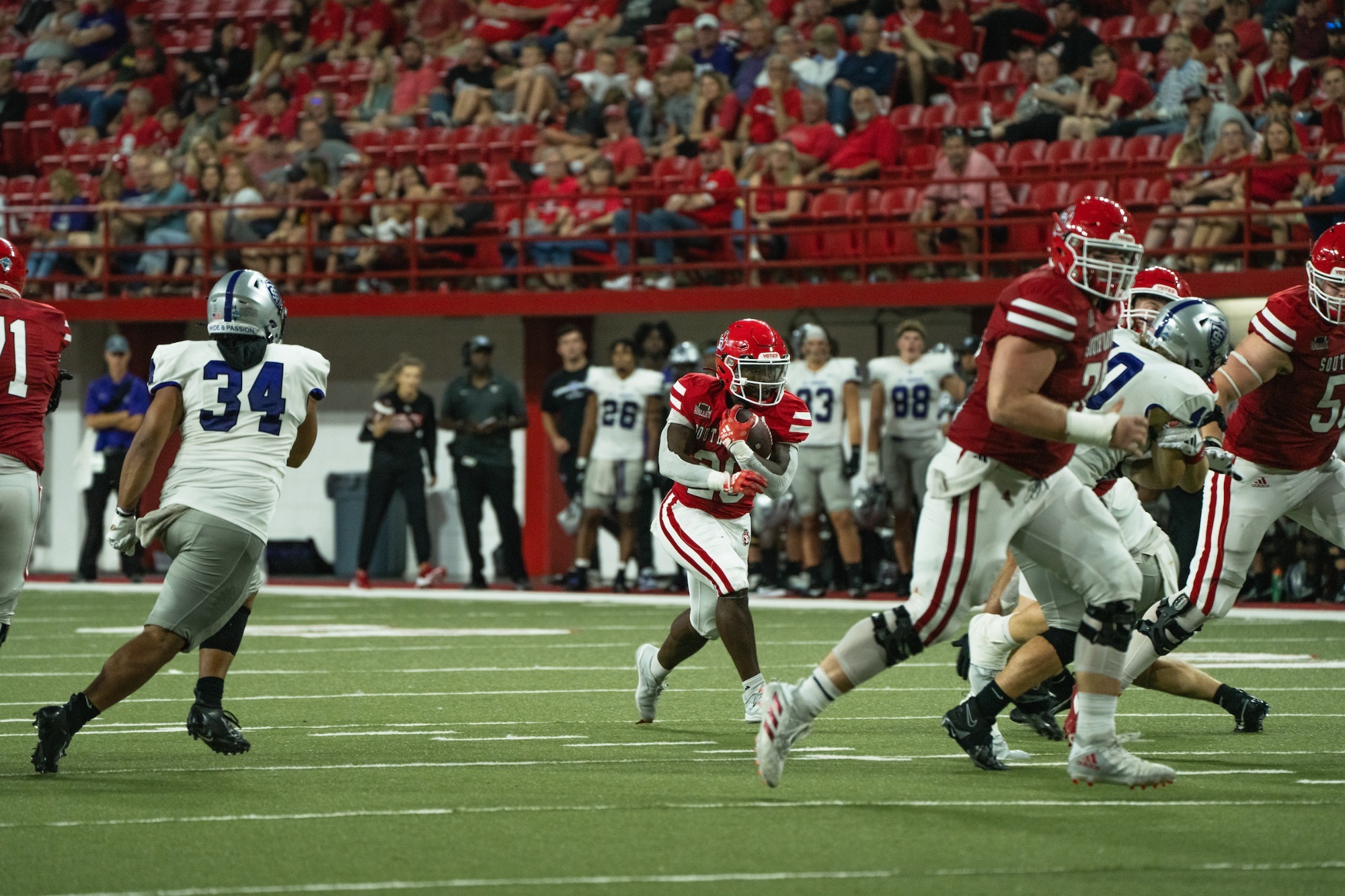 Nate Thomas - Football - University of South Dakota Athletics