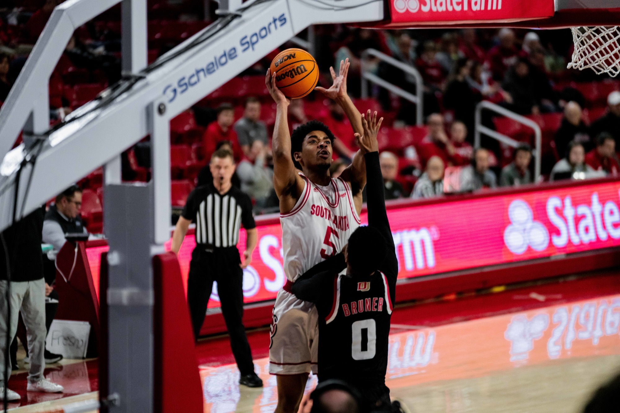 Bostyn Holt - Men's Basketball - University of South Dakota Athletics